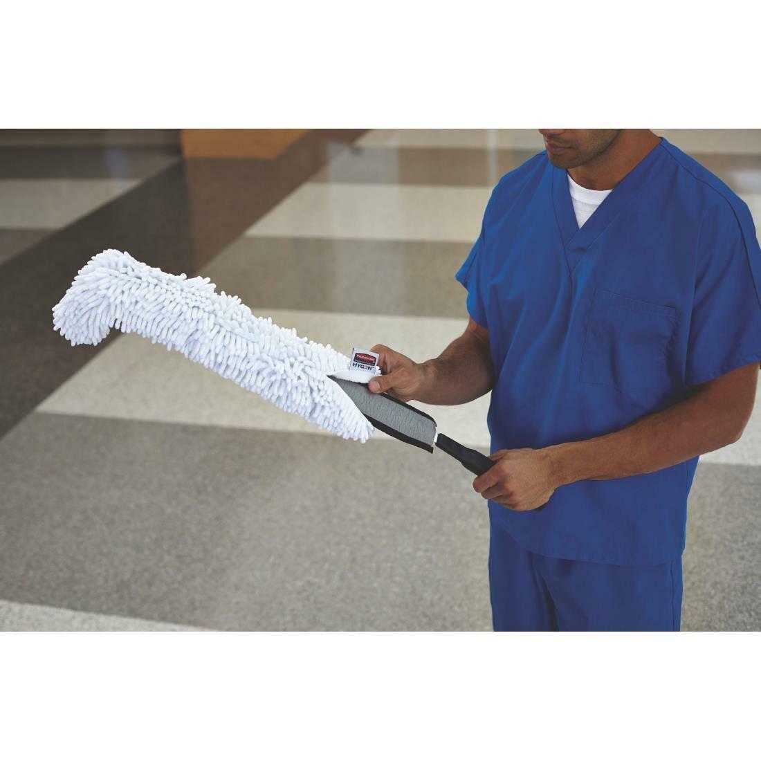 DC233 - 1940380 - Rubbermaid High Level Dusting Kit - DC233