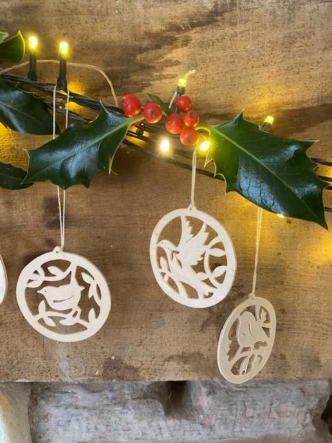 Plywood robin tree hanger