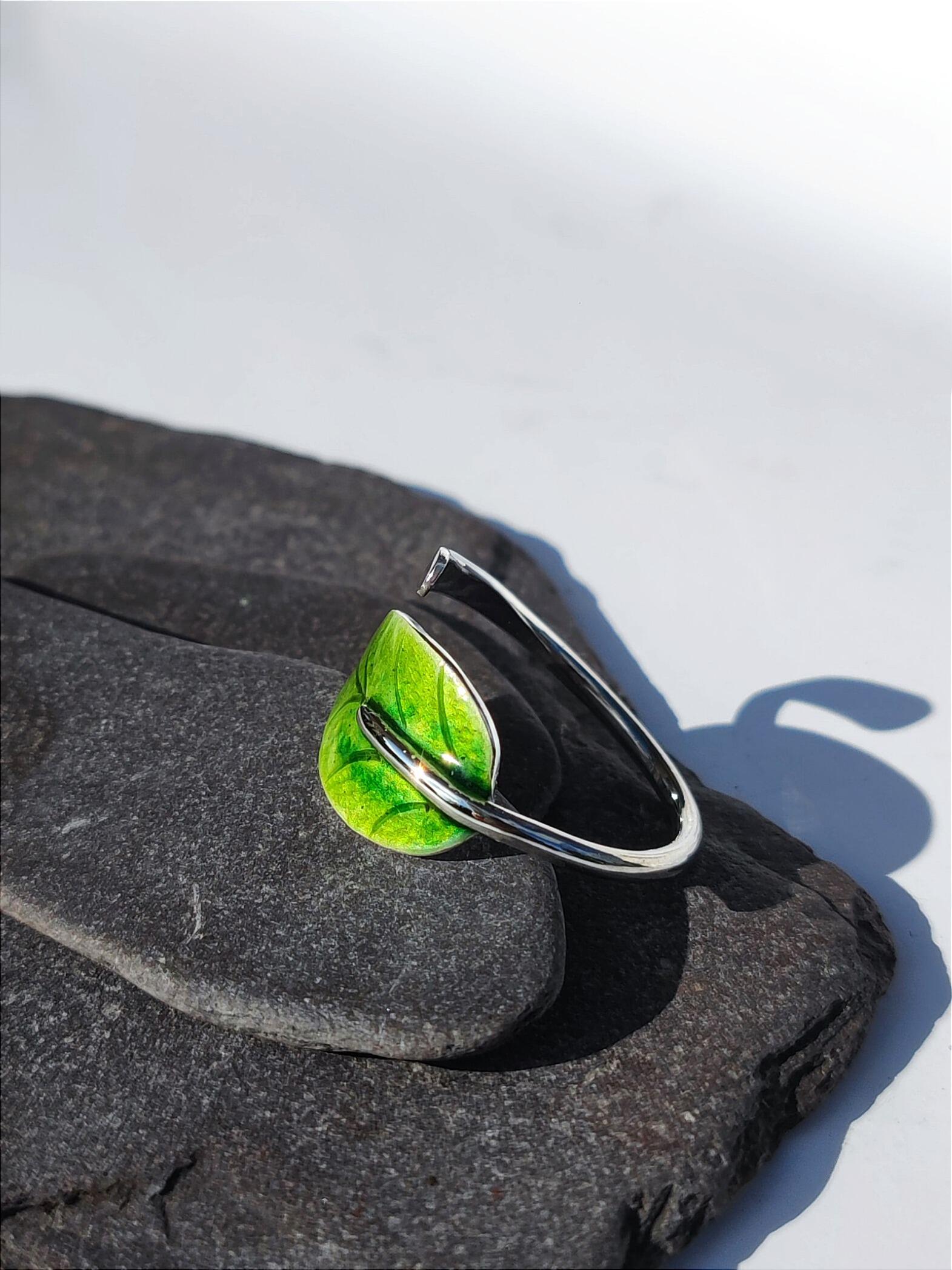 Sterling Silver Enamelled Leaf Ring