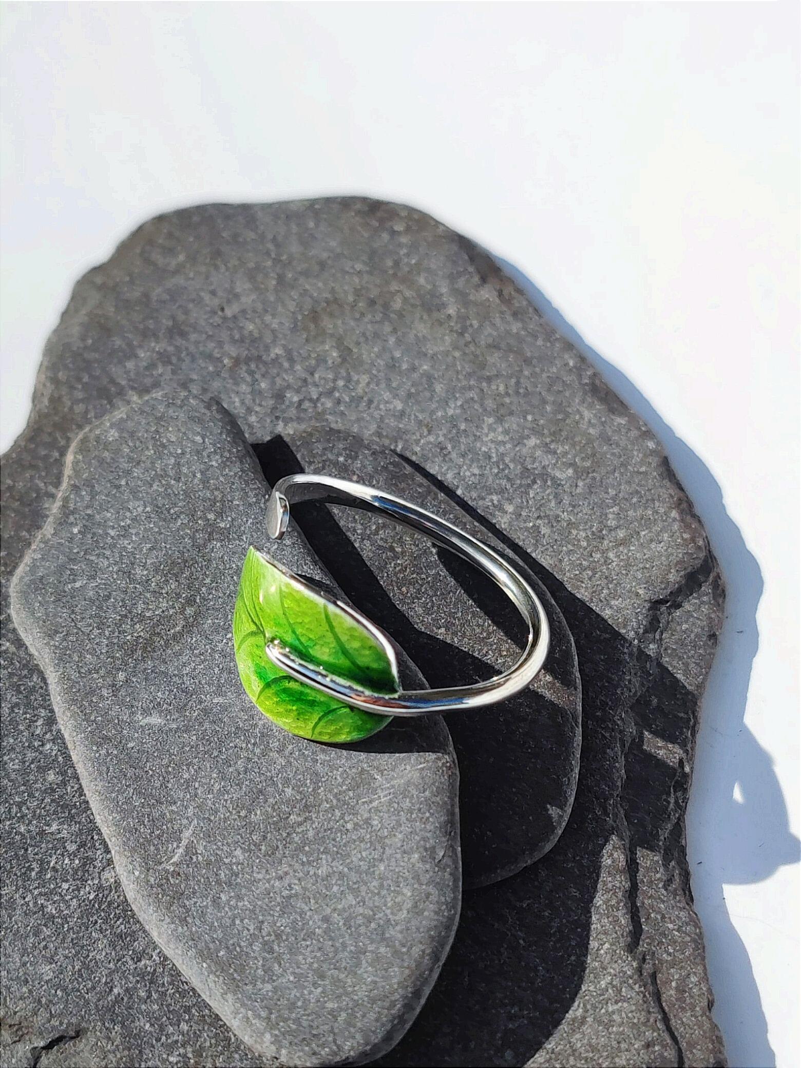 Sterling Silver Enamelled Leaf Ring