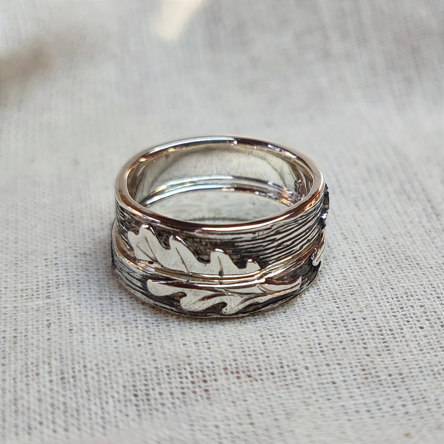 Oak Leaf Wedding Ring Set, with bark texturing, made with recycled ...