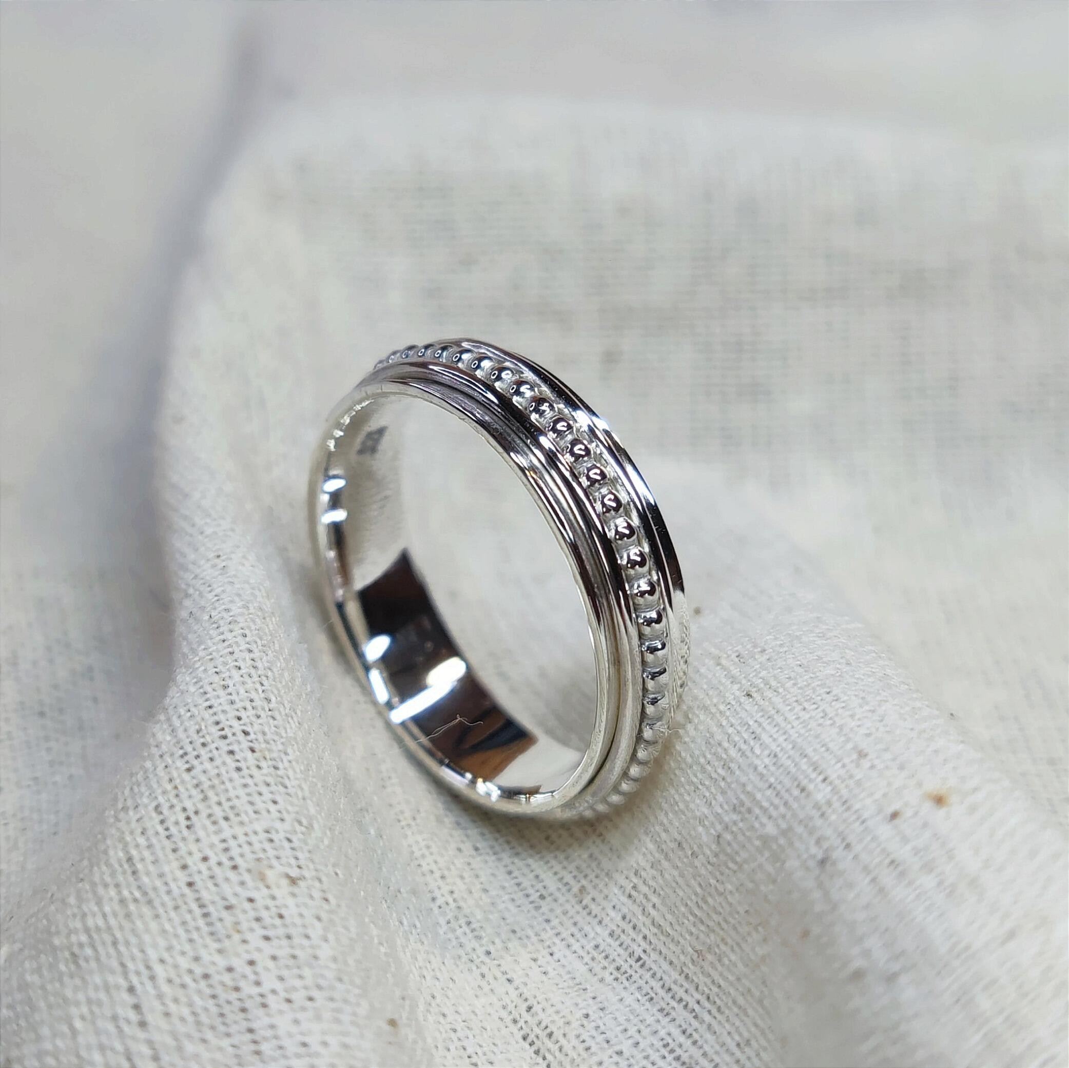 Sterling Silver Triple Beaded Spinning Ring