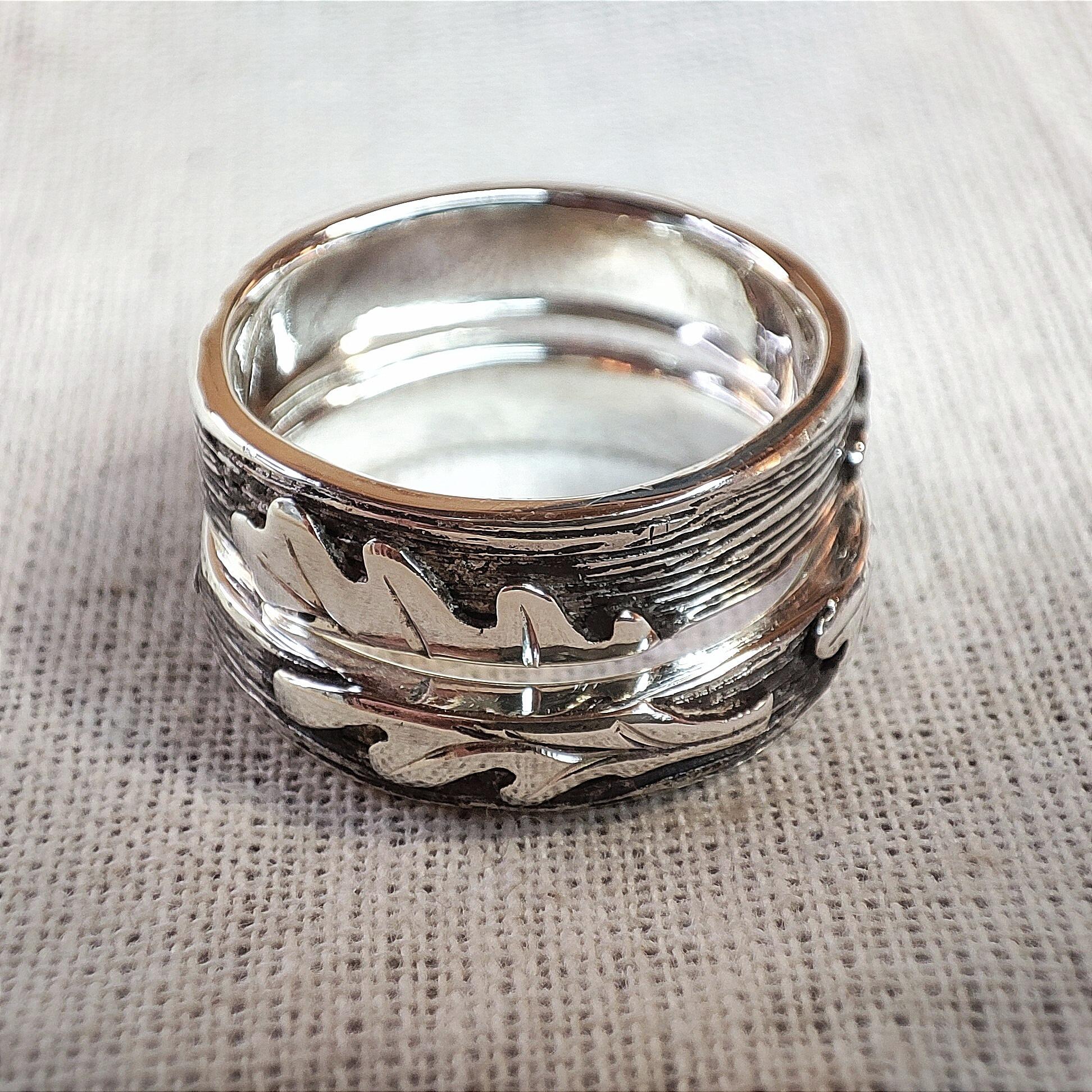 Oak Leaf Wedding Ring Set, with bark texturing, made with recycled ...