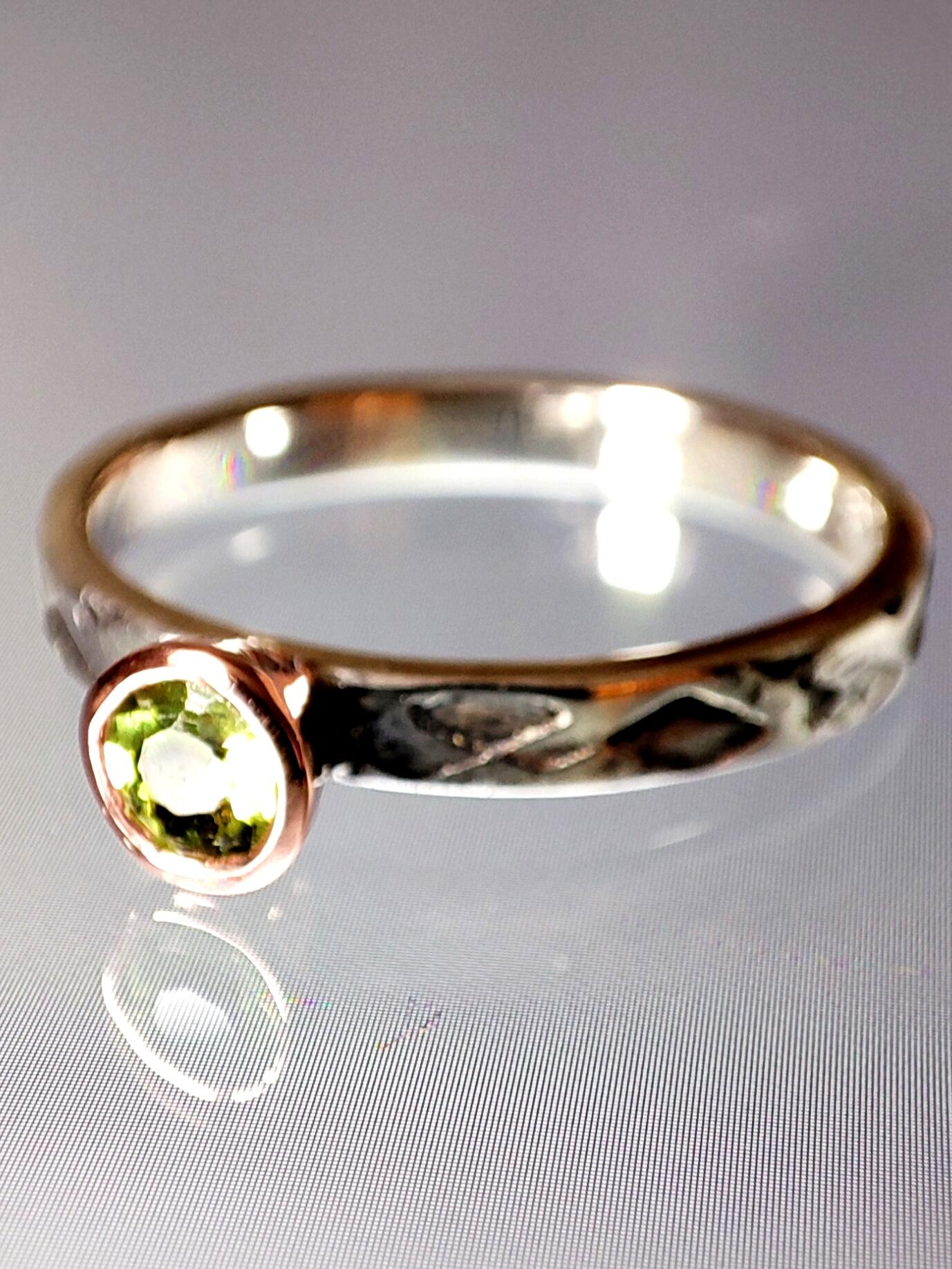 Diamond Texture Stacking Ring with 4mm Peridot in a Copper Bezel