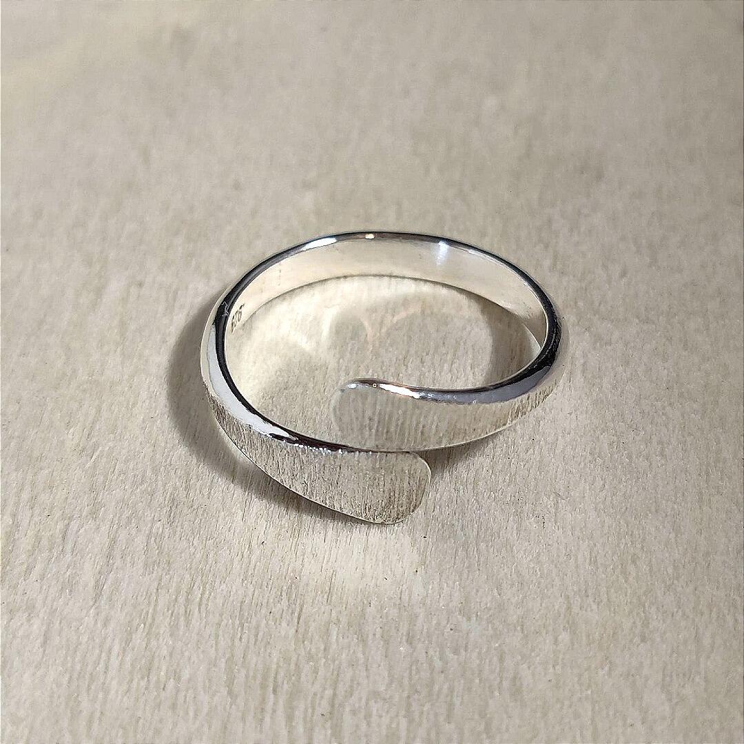 Sterling Silver Wrap Around Line Texture Ring