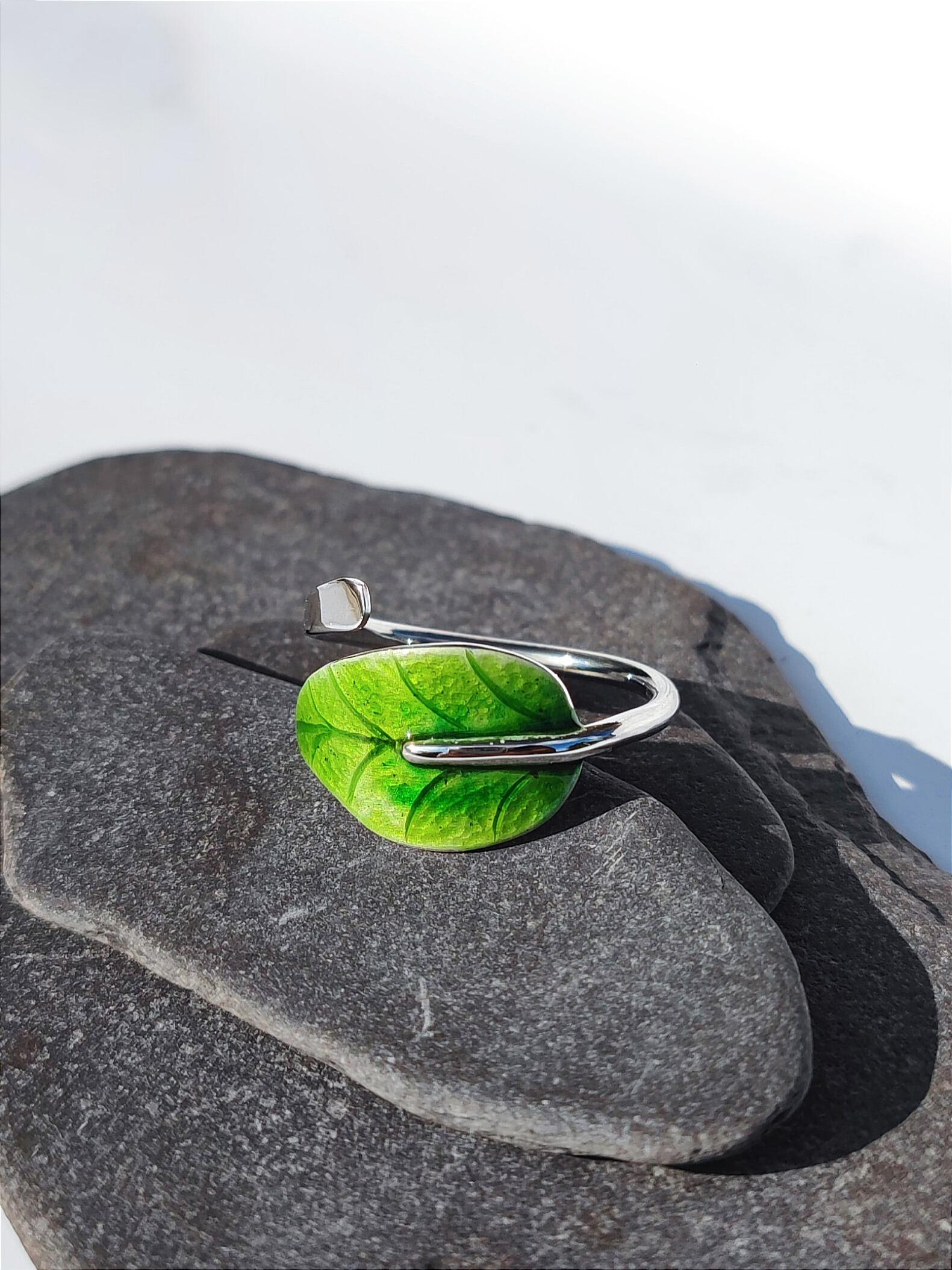Sterling Silver Enamelled Leaf Ring
