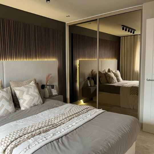 Why choose mirrored sliding wardrobe doors.