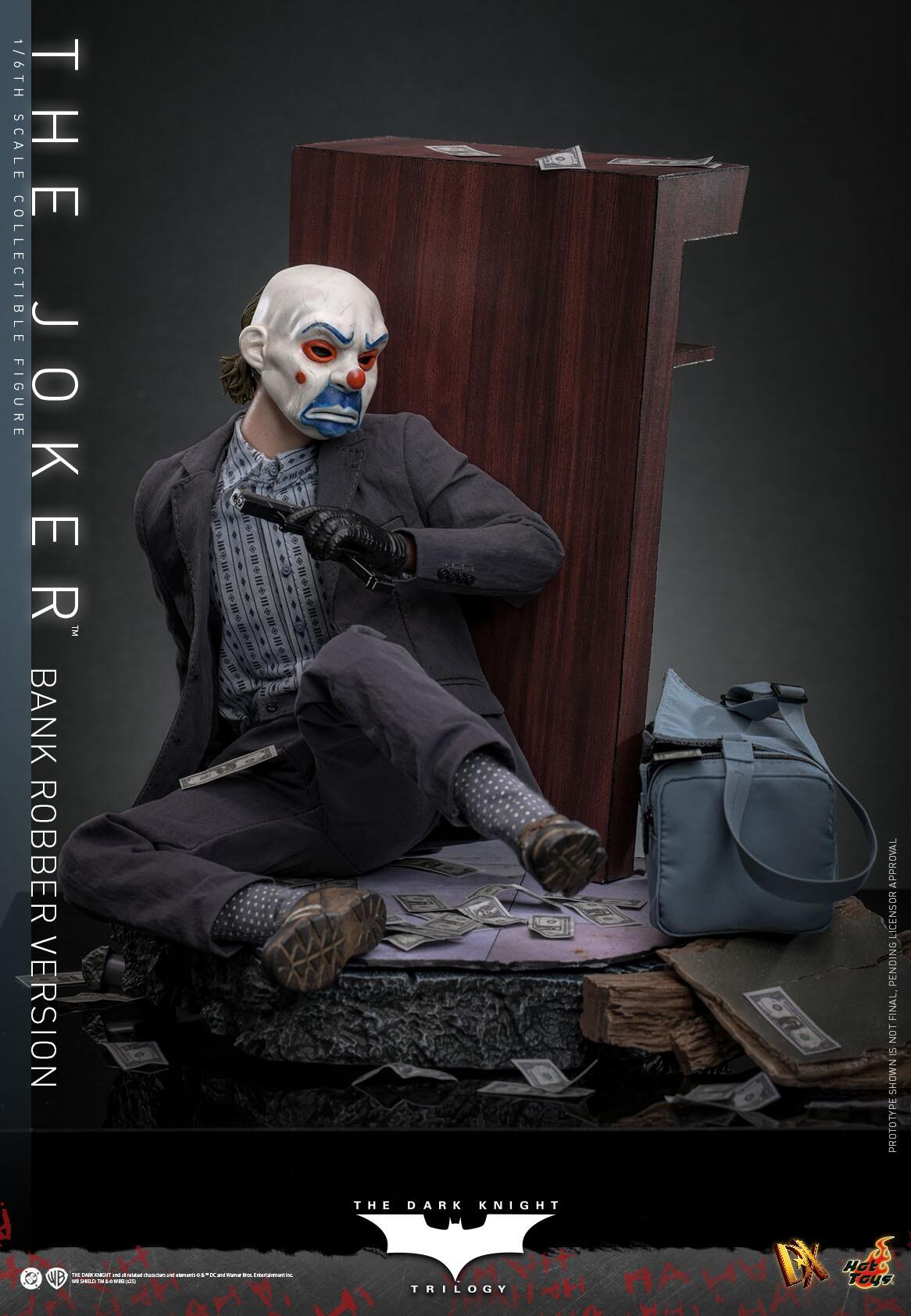 *PRE-ORDER The Joker (Bank Robber) - Batman The Dark Knight Hot Toys ...