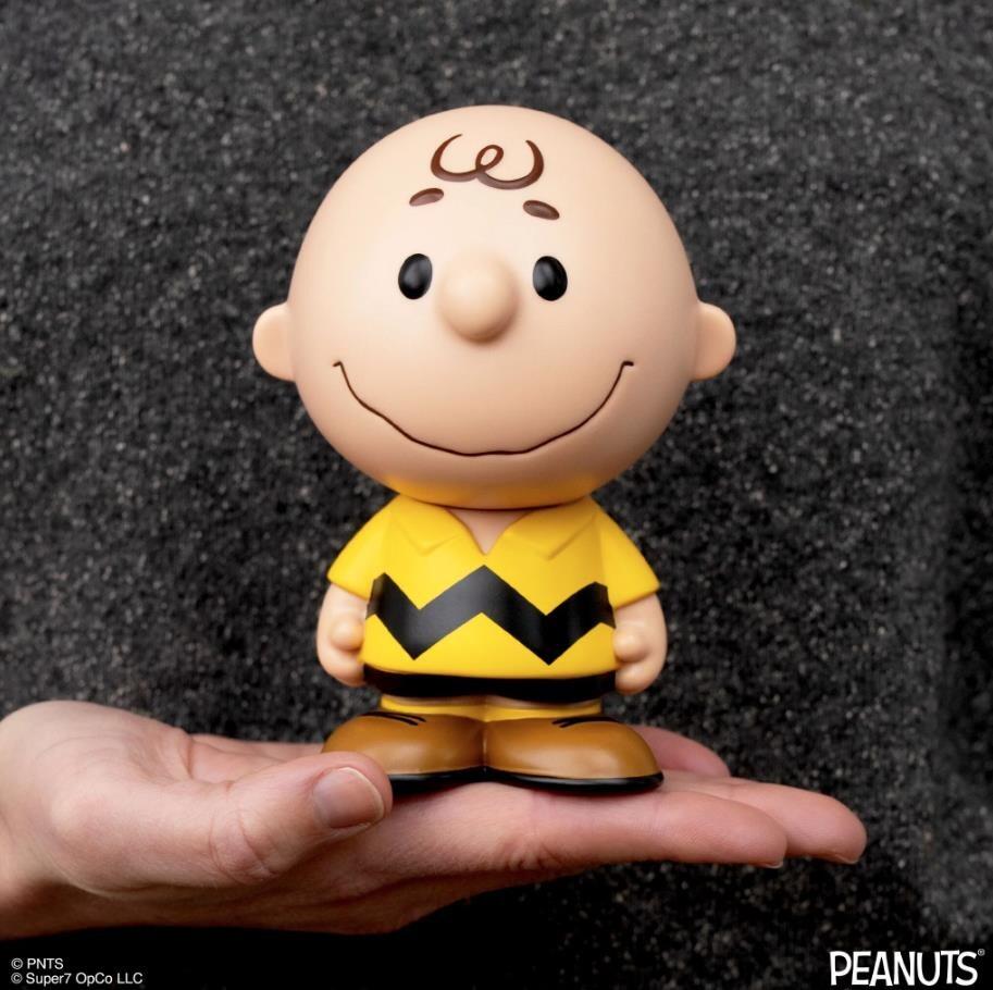 Peanuts Super7 Fun!Fun! Figure Wave 1 - Charlie Brown (Yellow Shirt)