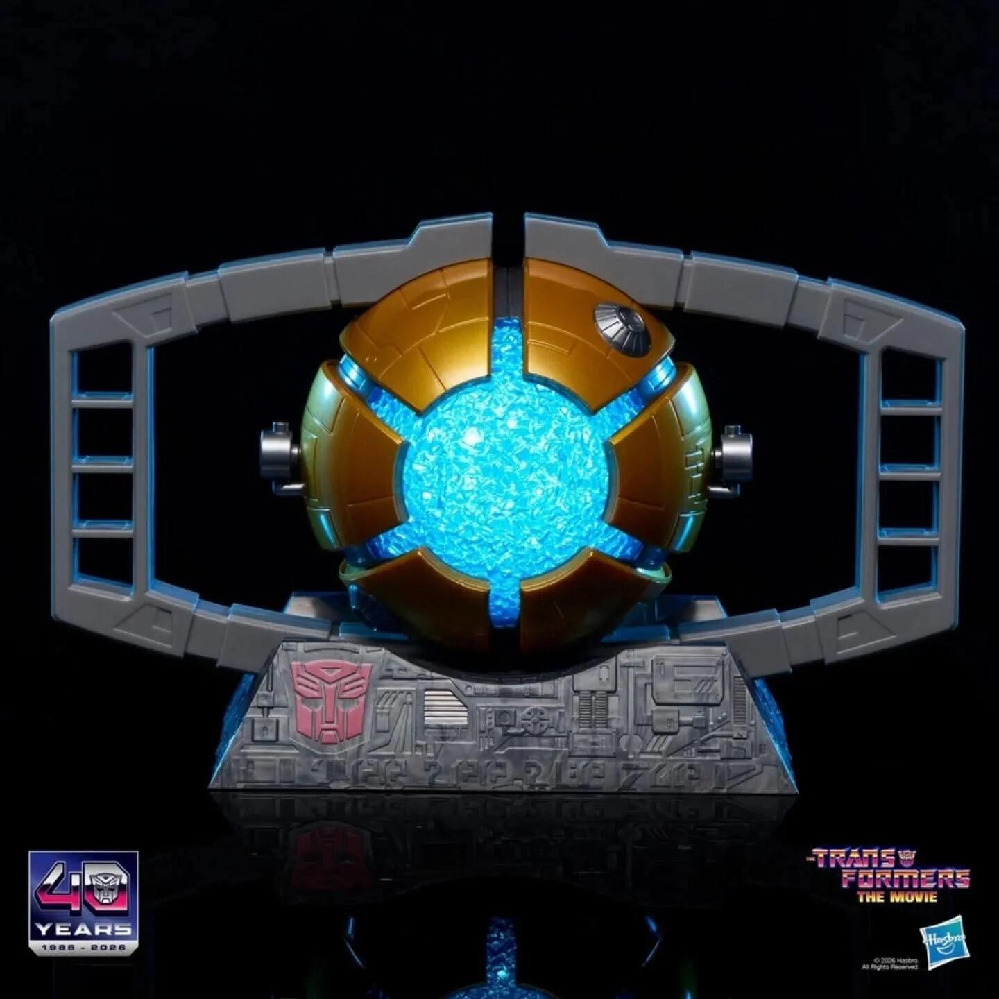 *PRE-ORDER Transformers Studio Series 86 Roleplay Item - Matrix Of ...