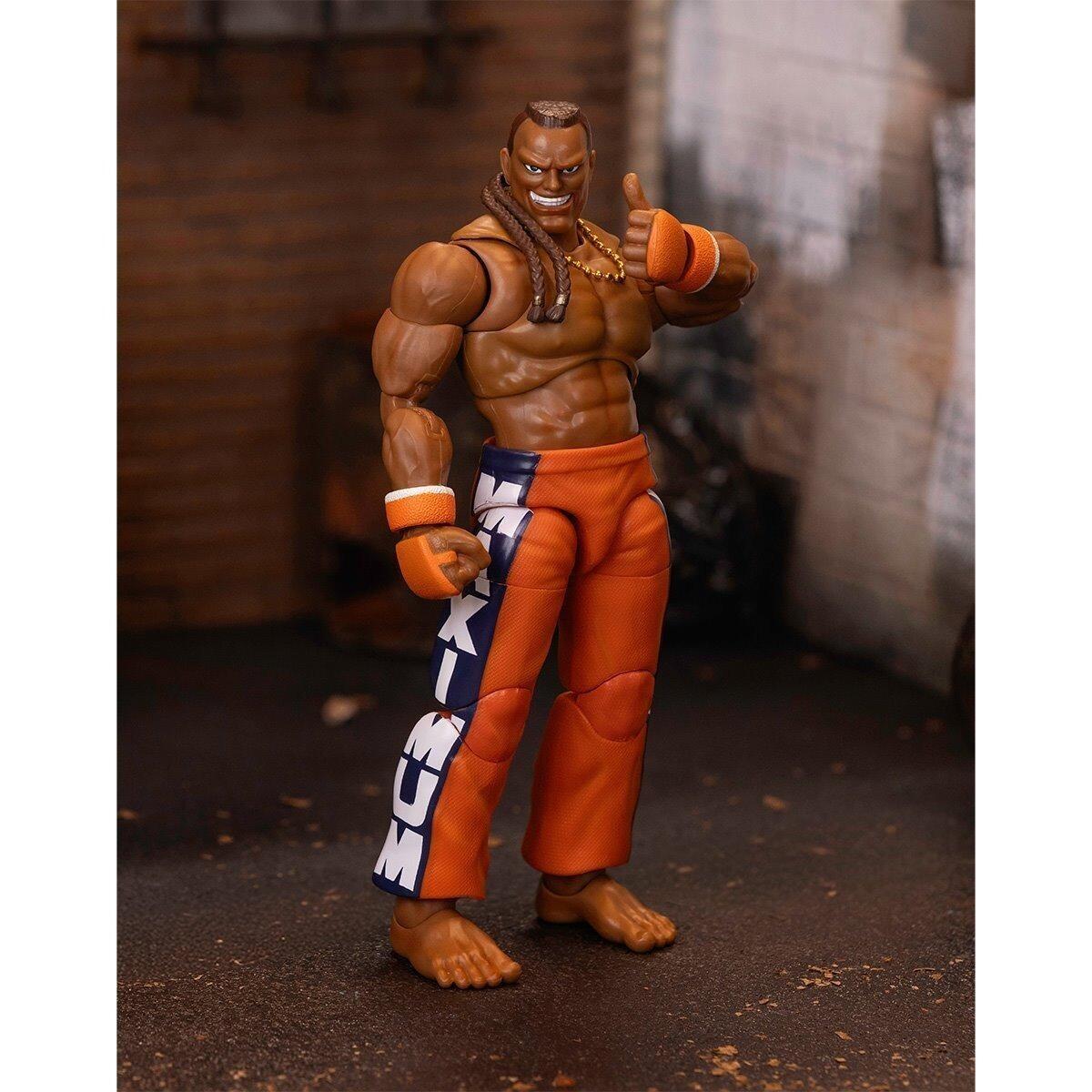 NON MINT - Ultra Street Fighter II 6 Inch Action Figure Wave 3 - Dee Jay