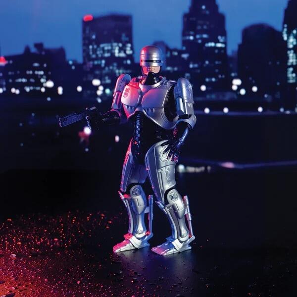 *PRE-ORDER Robocop 6.75 Inch Scale Action Figure - Robocop
