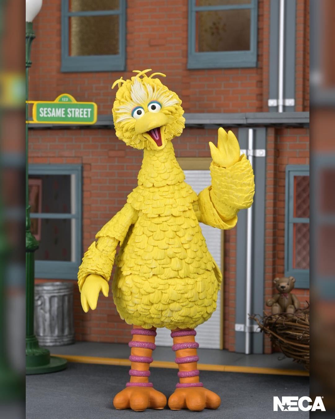 *PRE-ORDER Sesame Street 7 Inch Scale Ultimate Action Figure - Big Bird
