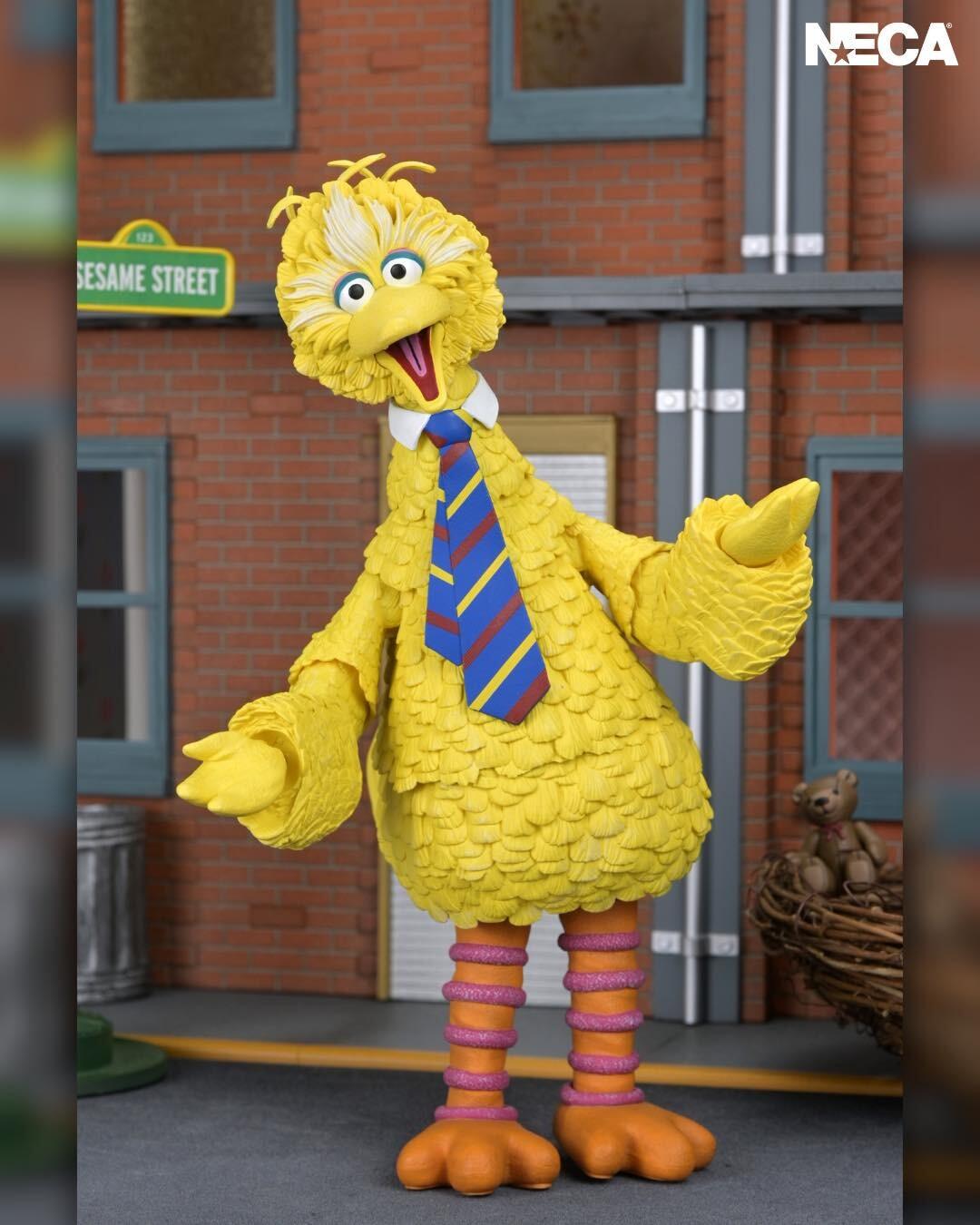 *PRE-ORDER Sesame Street 7 Inch Scale Ultimate Action Figure - Big Bird