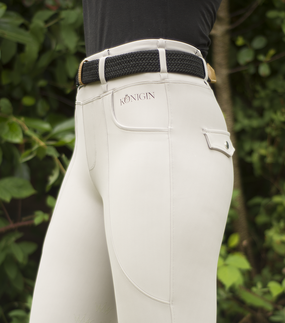 Königin Equestrian Riding Wear