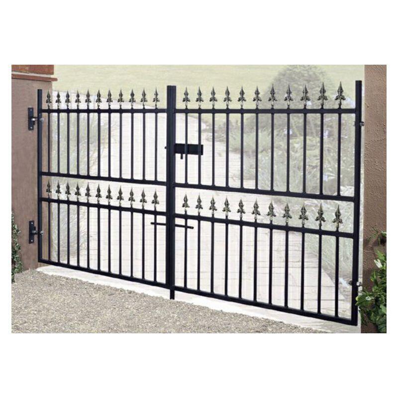 (7) Corfe Low Flat Top Double Driveway Gates