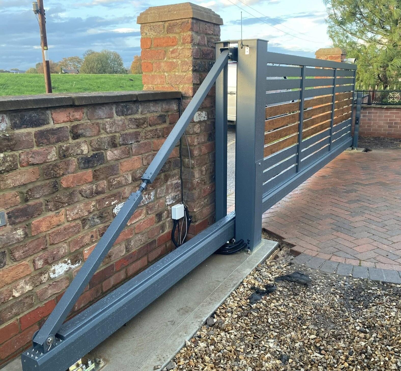 Aluminium Sliding Driveway Gates