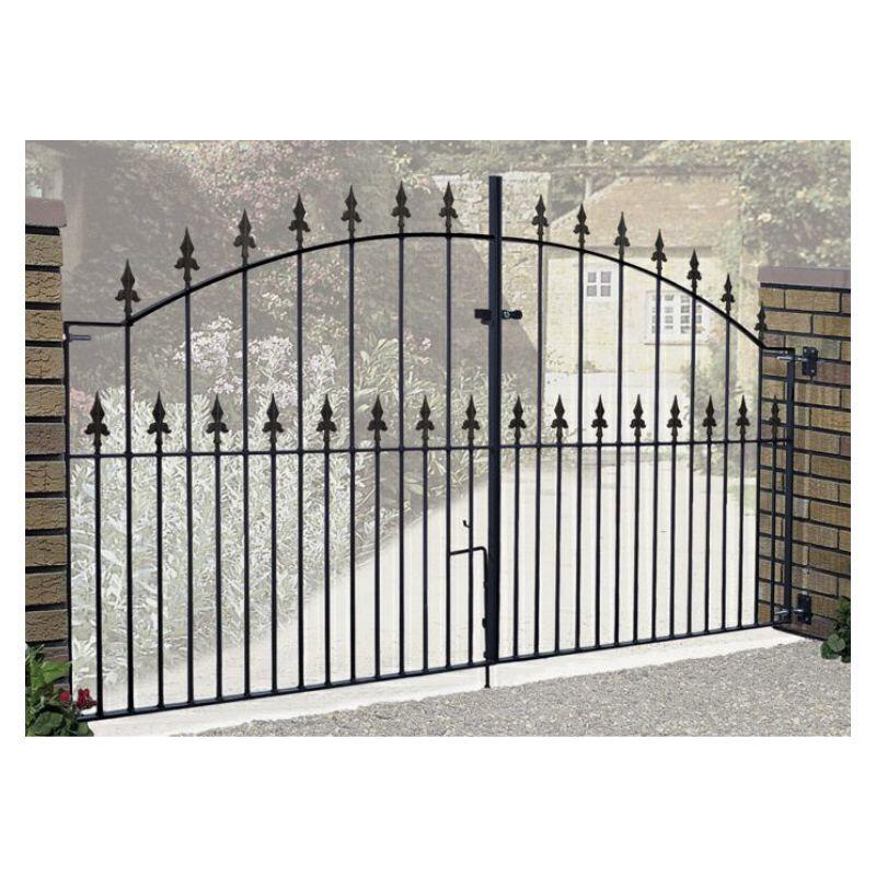 (1) Saxon Arched Double Driveway Gates
