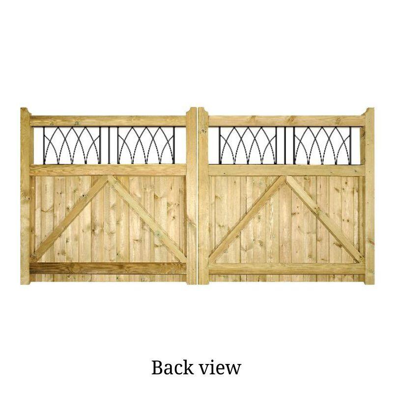 Windsor Flat Top Low Double Driveway Gates