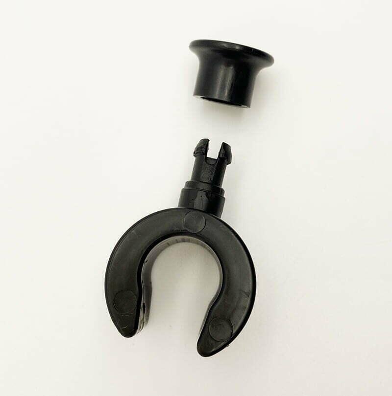 Hinge Bracket Retaining Clip