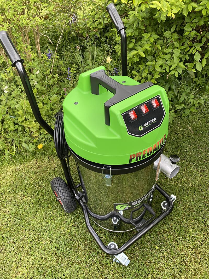 Predator Clamped Carbon Fibre Gutter Vacuum System – Flexi Neck