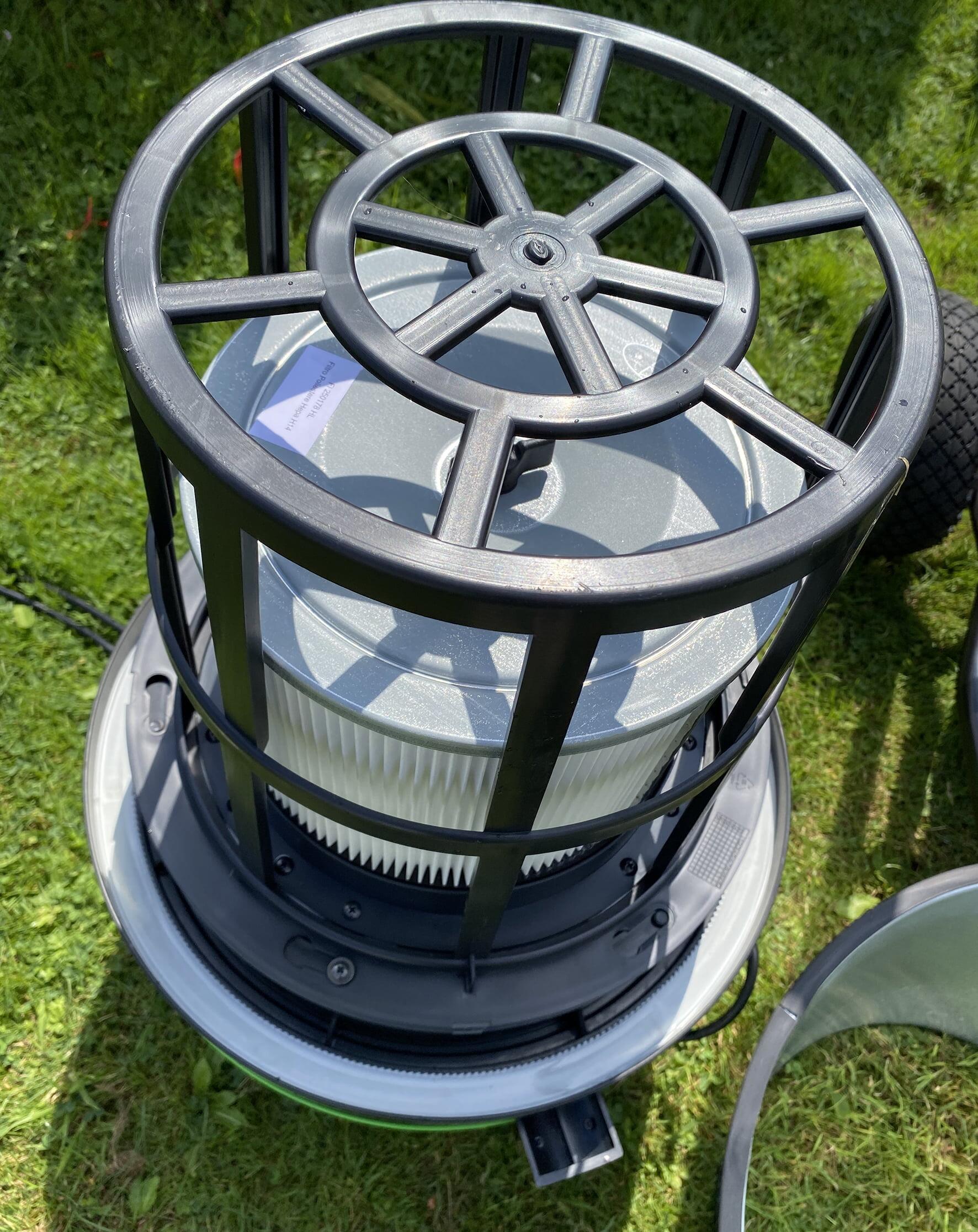 Predator / Shadow Gutter Vacuum Cage