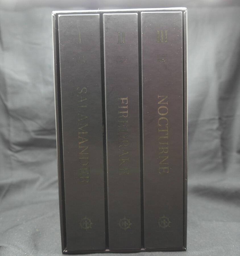 Salamanders Tome of Fire – LE Trilogy (Pre-Loved) | Warmodels.co.uk