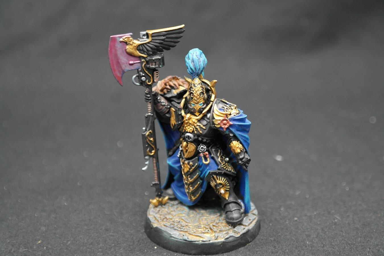 Pre-Loved Trajann Valoris – Captain-General | Warmodels.co.uk