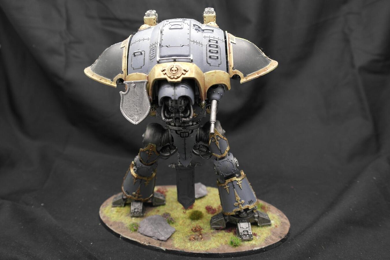 Pre-Loved Imperial Knight Questoris | Warhammer 40k