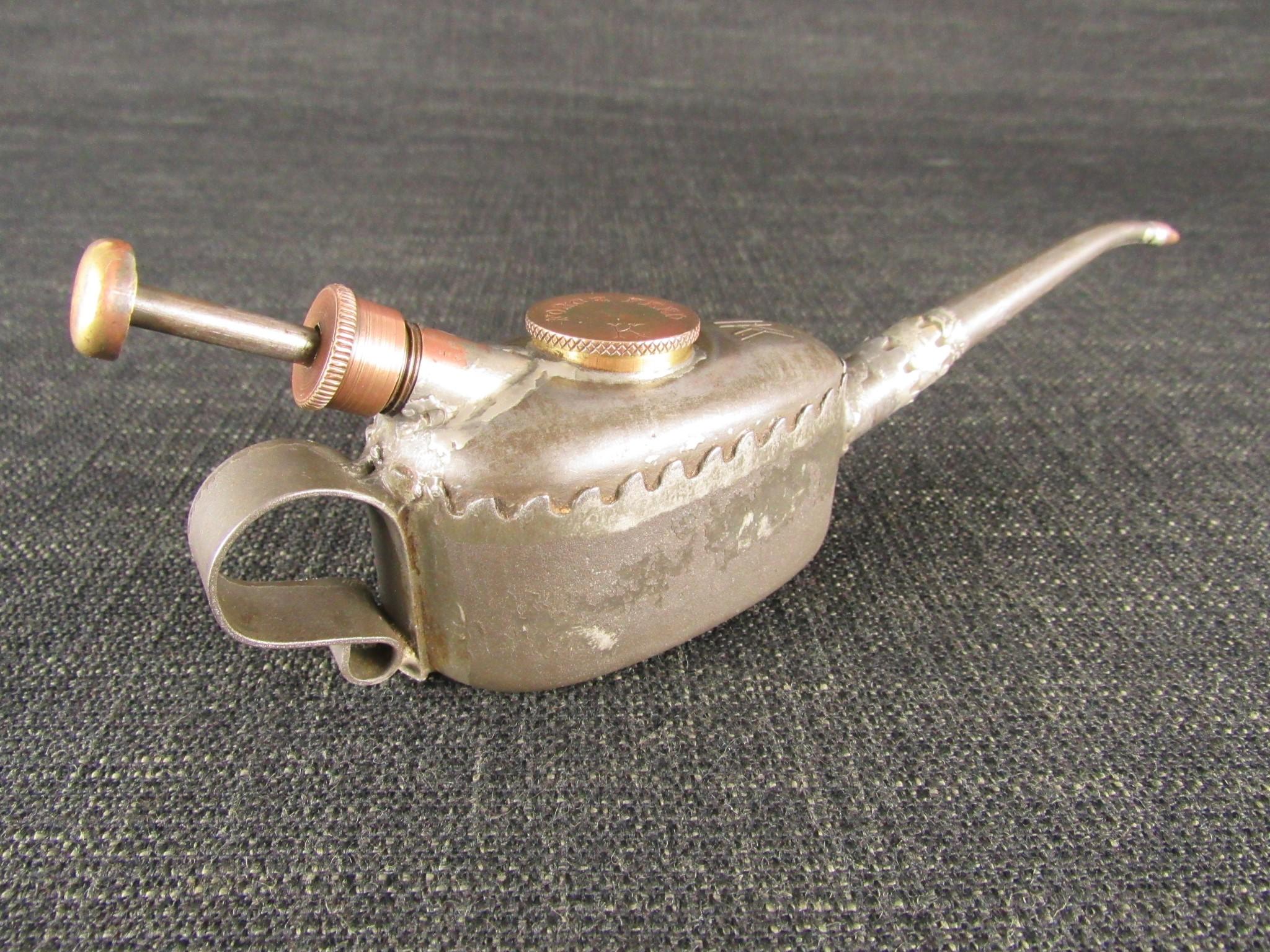 Patent KAYES 1/6th Pint Force Feed Oil Can *SOLD*