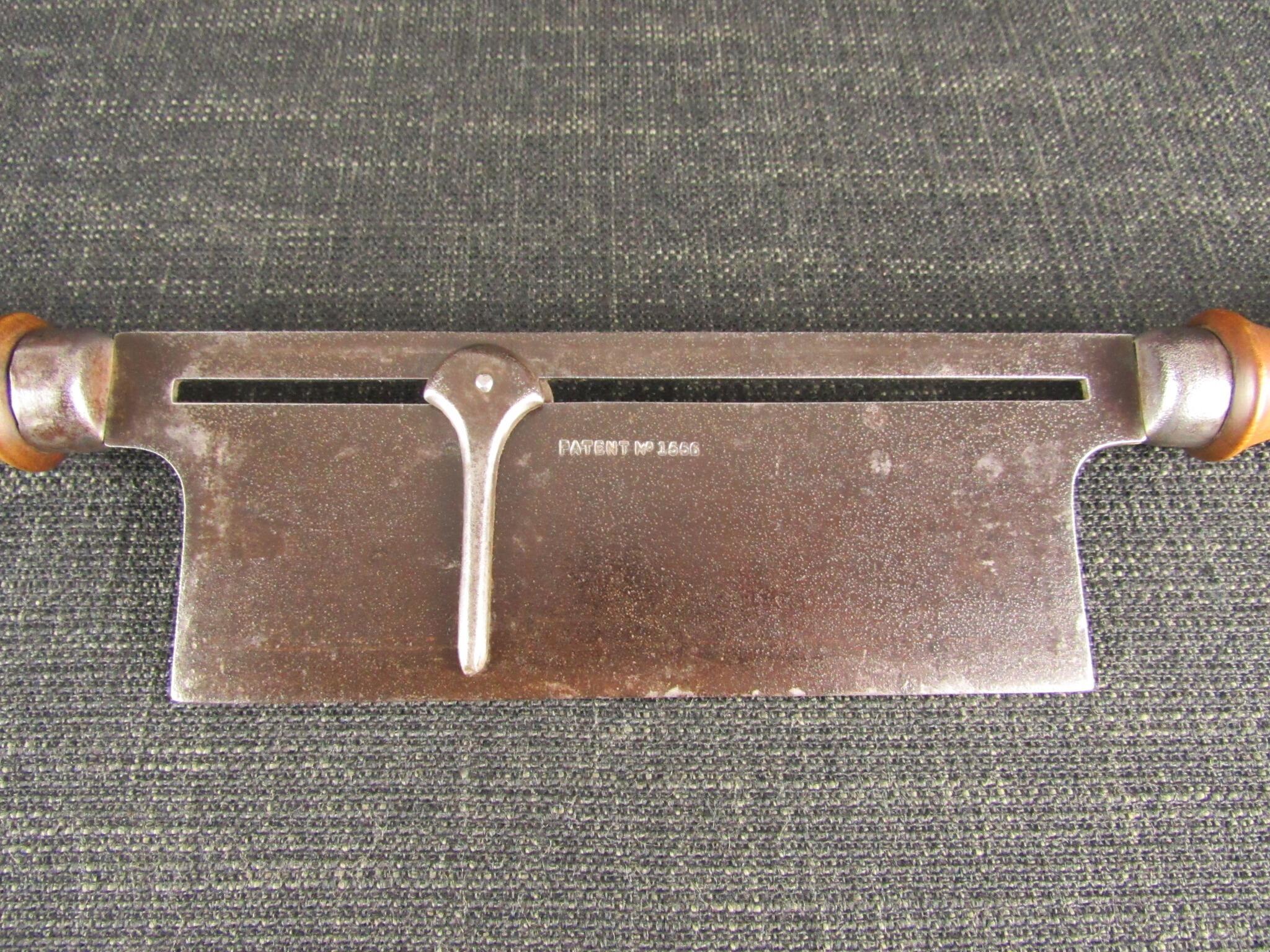 WOTSIT? - Patent No 1556 Wooden Handled Tool *SOLD*