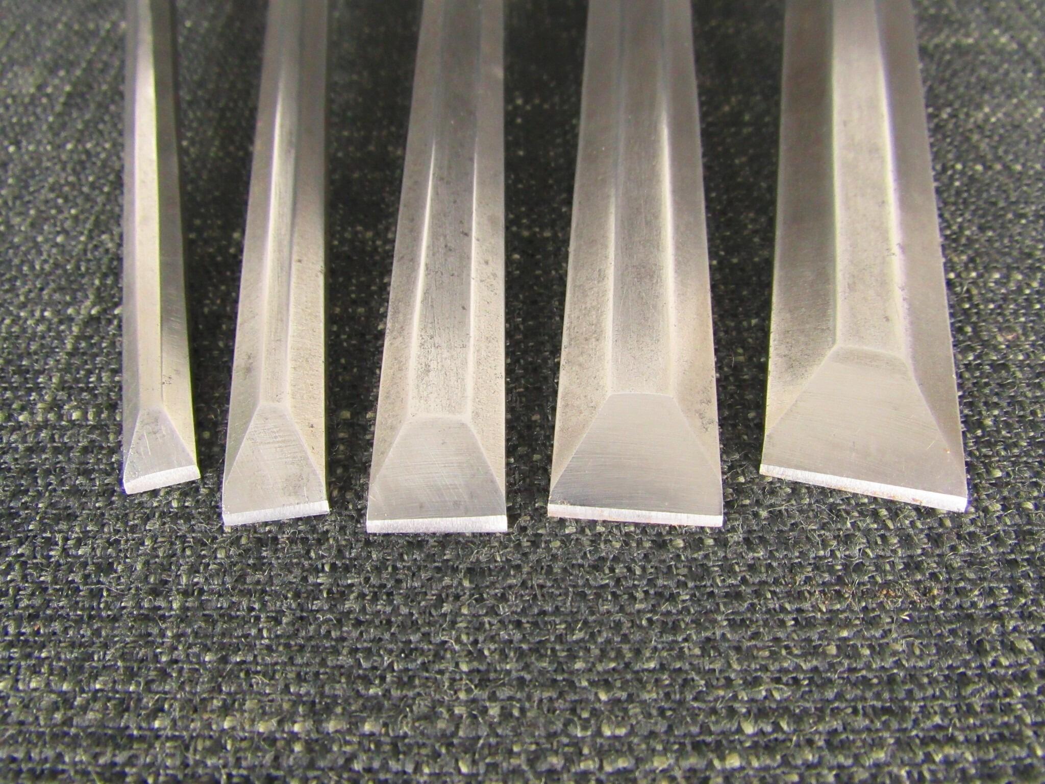 Graduated Set of 5 MARPLES Bevel Edge Socket Cabinet Chisels *SOLD*