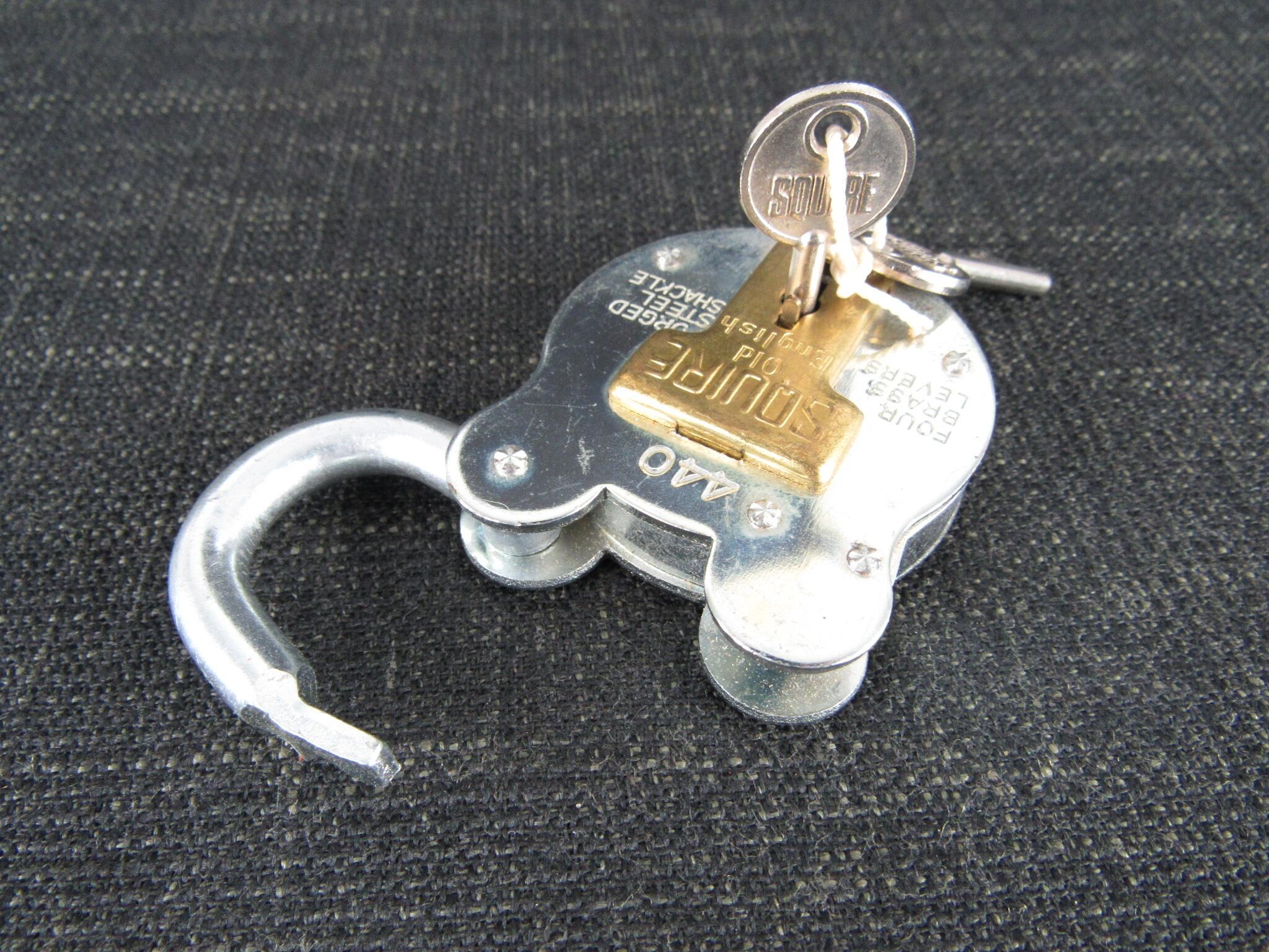 SQUIRE 440 Old English Padlock - New Old Stock *SOLD*