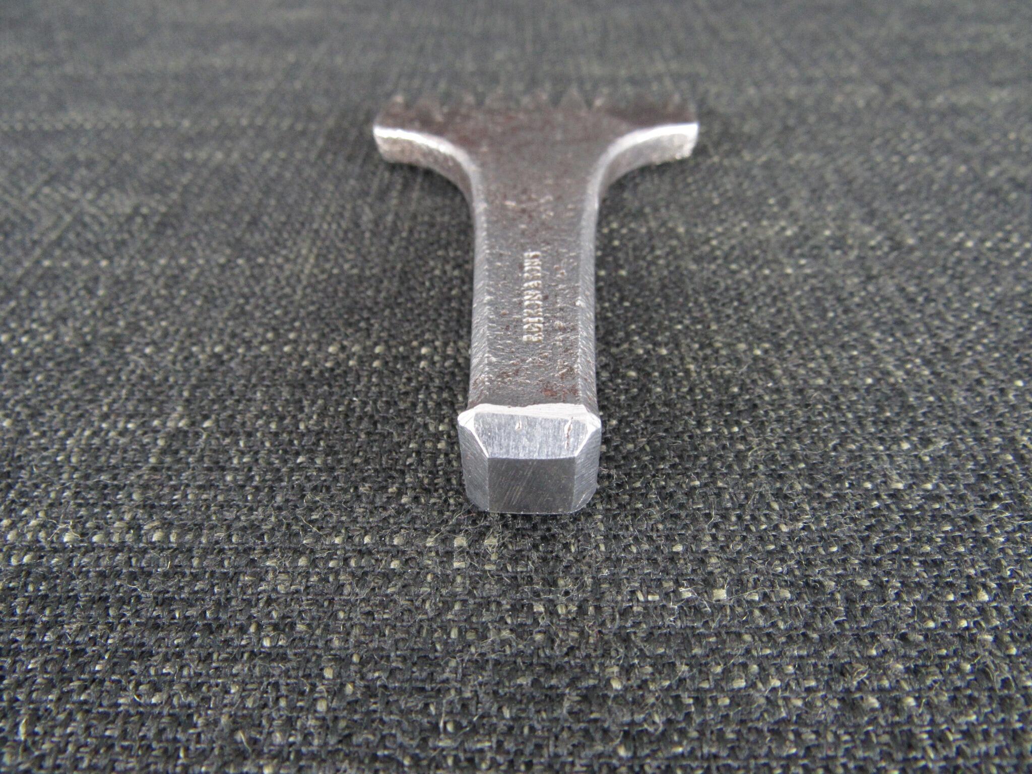 DIXON Pinking Iron Punch - 2 inch