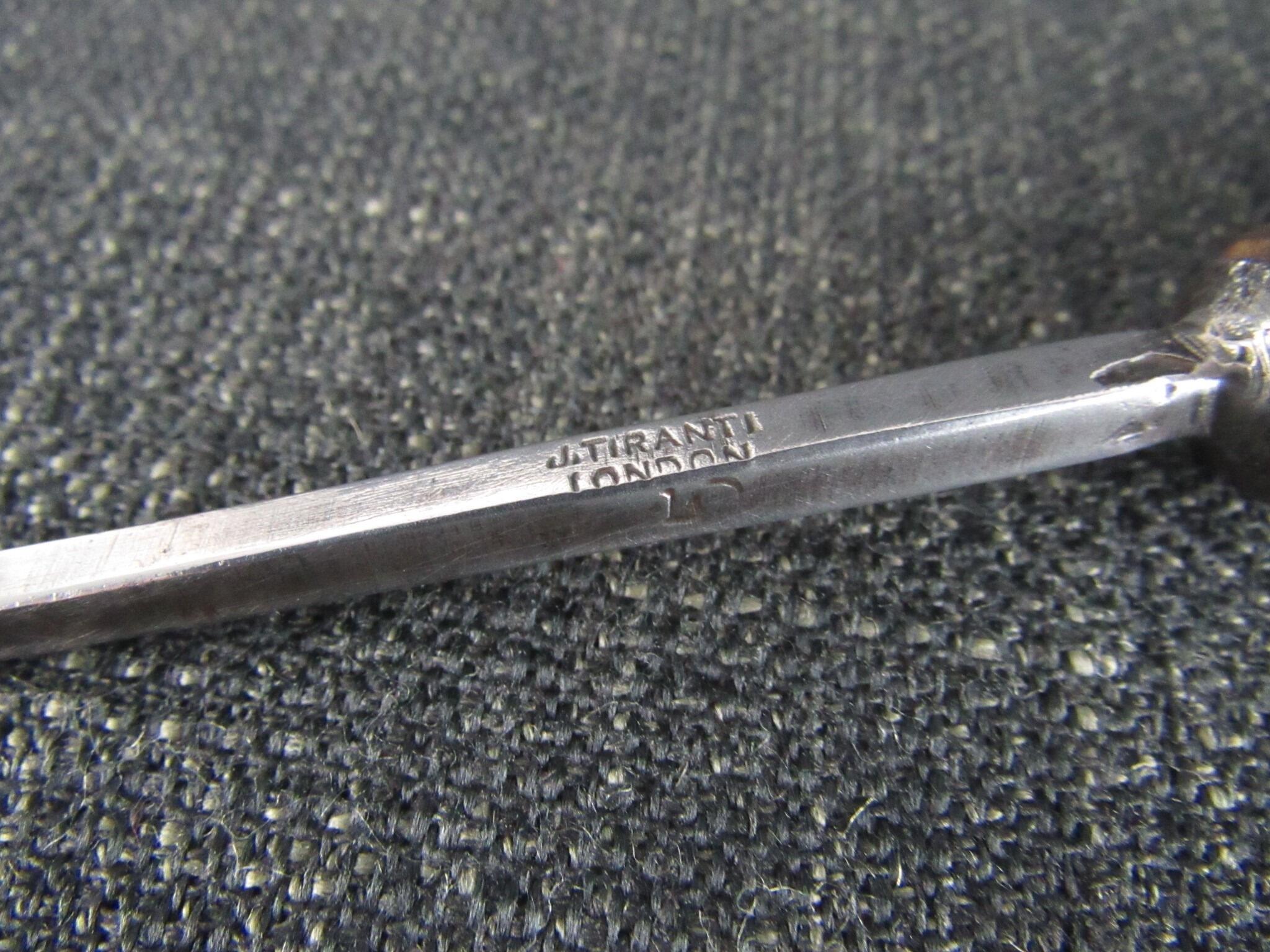TIRANTI Fishtail Carving Gouge - No.5 1/4 inch