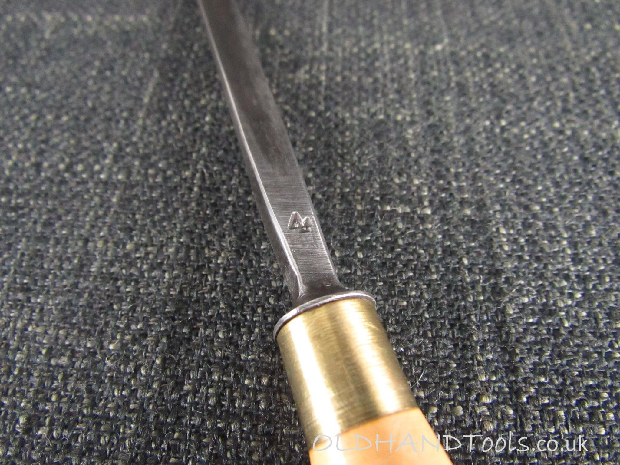 HERRING BROTHERS 1/4 inch No 4 Carving Gouge - 6mm *SOLD*