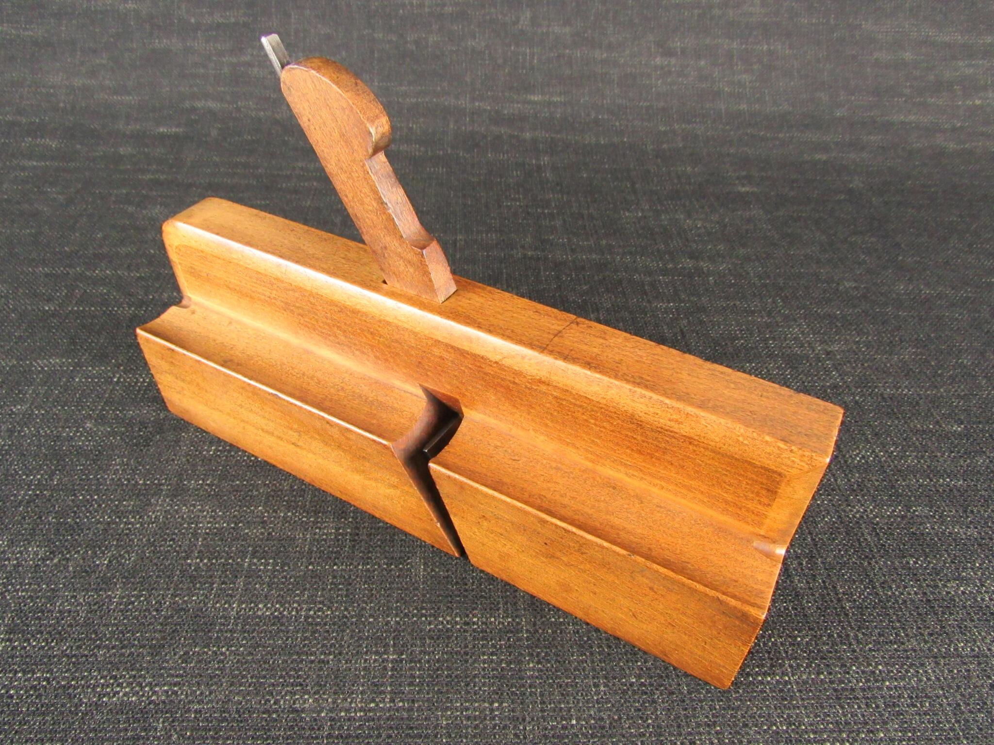 MOSELEY Complex Moulding Plane - Ovolo & Scotia *SOLD* MOSELEY Complex Moulding Plane - Ovolo & Scotia *SOLD*