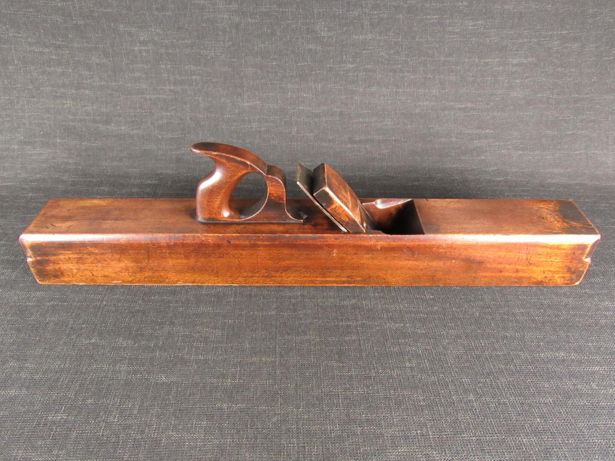 28 inch Wooden Jointer Plane by ROUTLEDGE Late THOMAS *SOLD*
