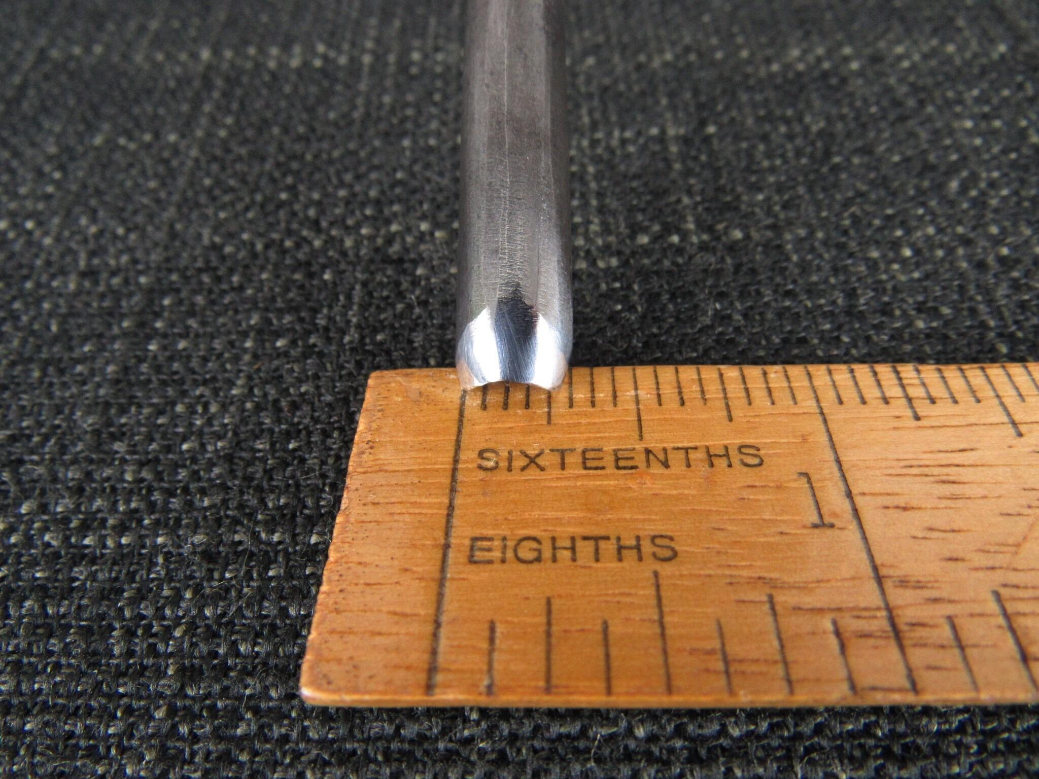 JB ADDIS No 17 Curved Carving Gouge - 5/16 inch