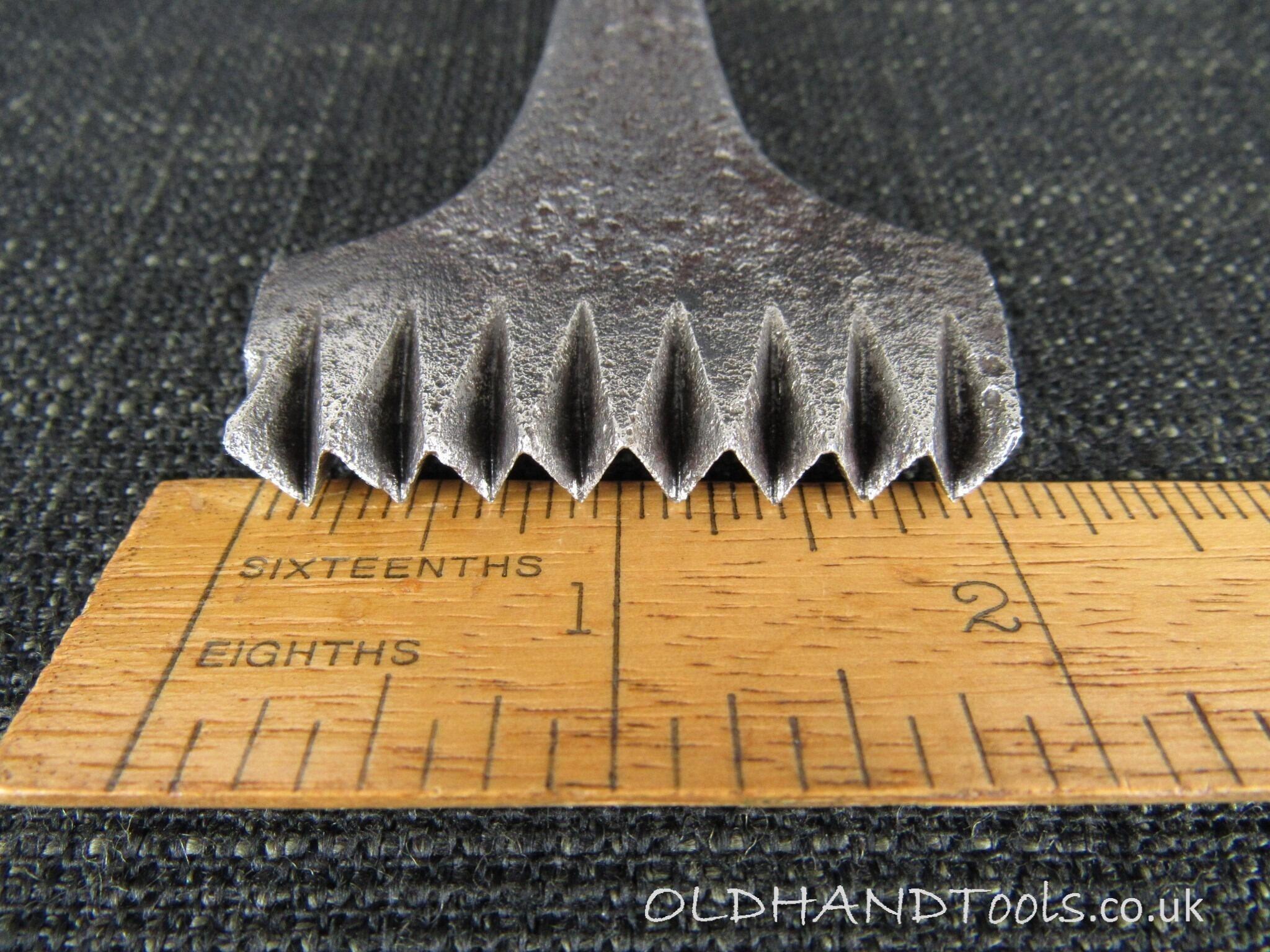 DIXON Pinking Iron Punch - 2 inch