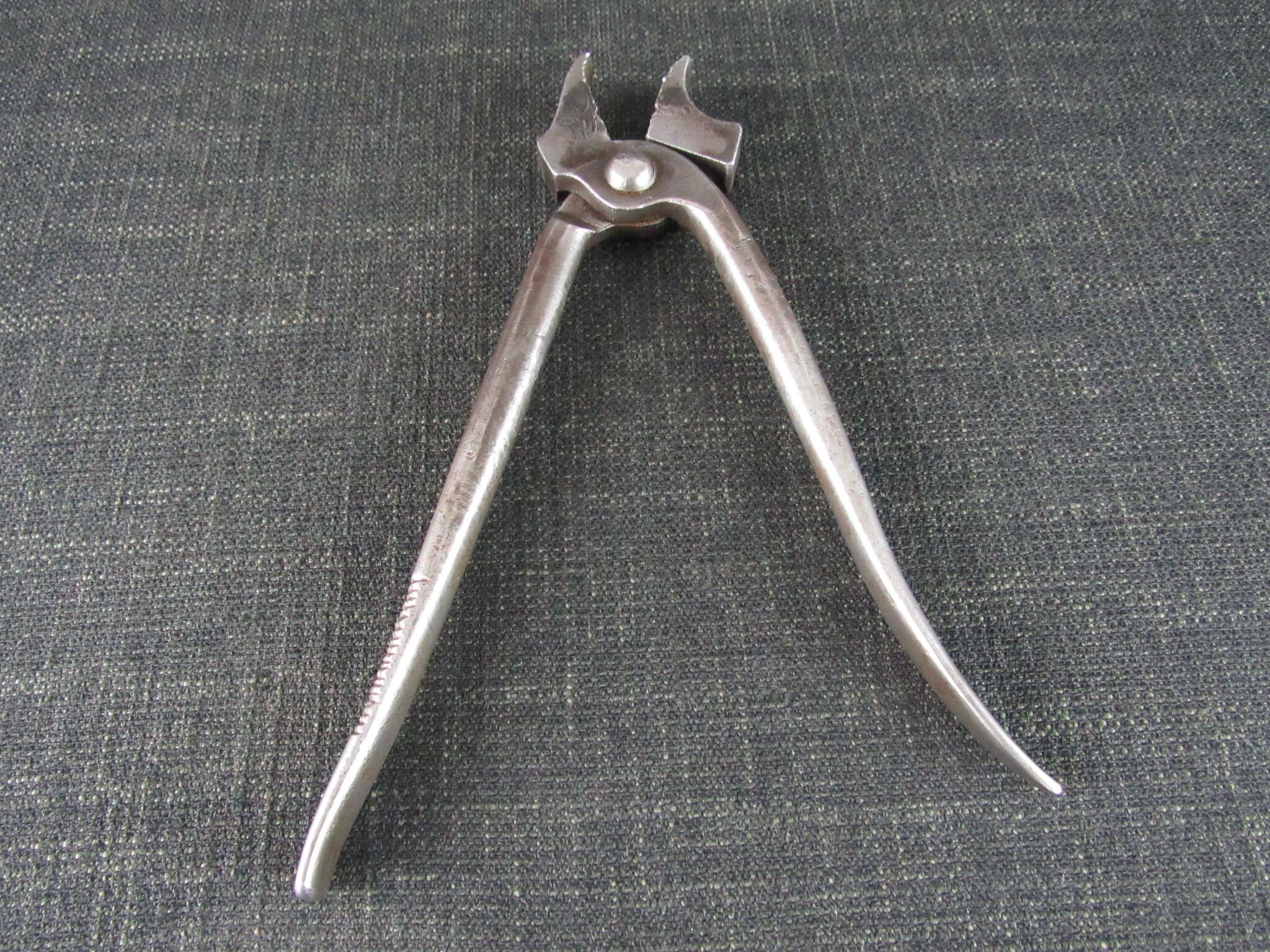EA BERG 502 Lasting Pliers *SOLD*