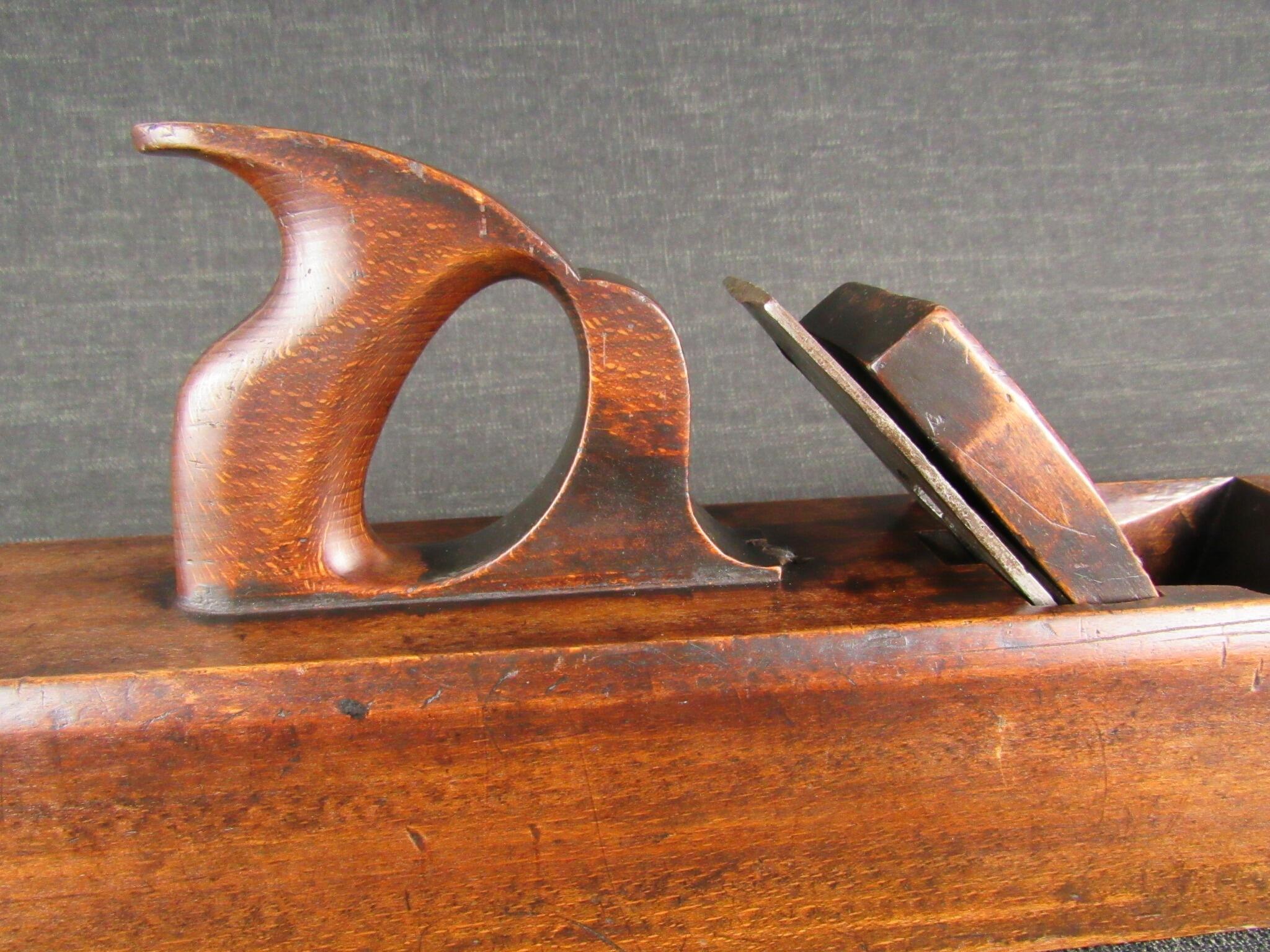 28 inch Wooden Jointer Plane by ROUTLEDGE Late THOMAS *SOLD*