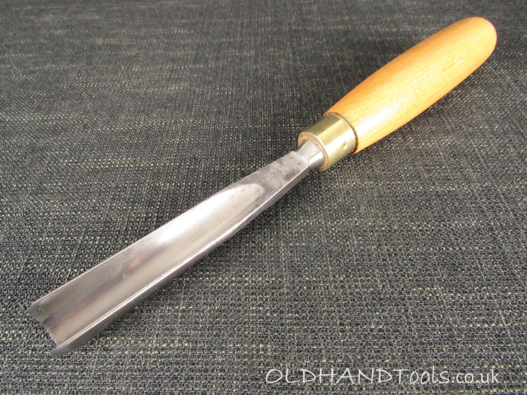 Large ASHLEY ILES No 11 Deep Carving Gouge - 3/4 inch *SOLD*