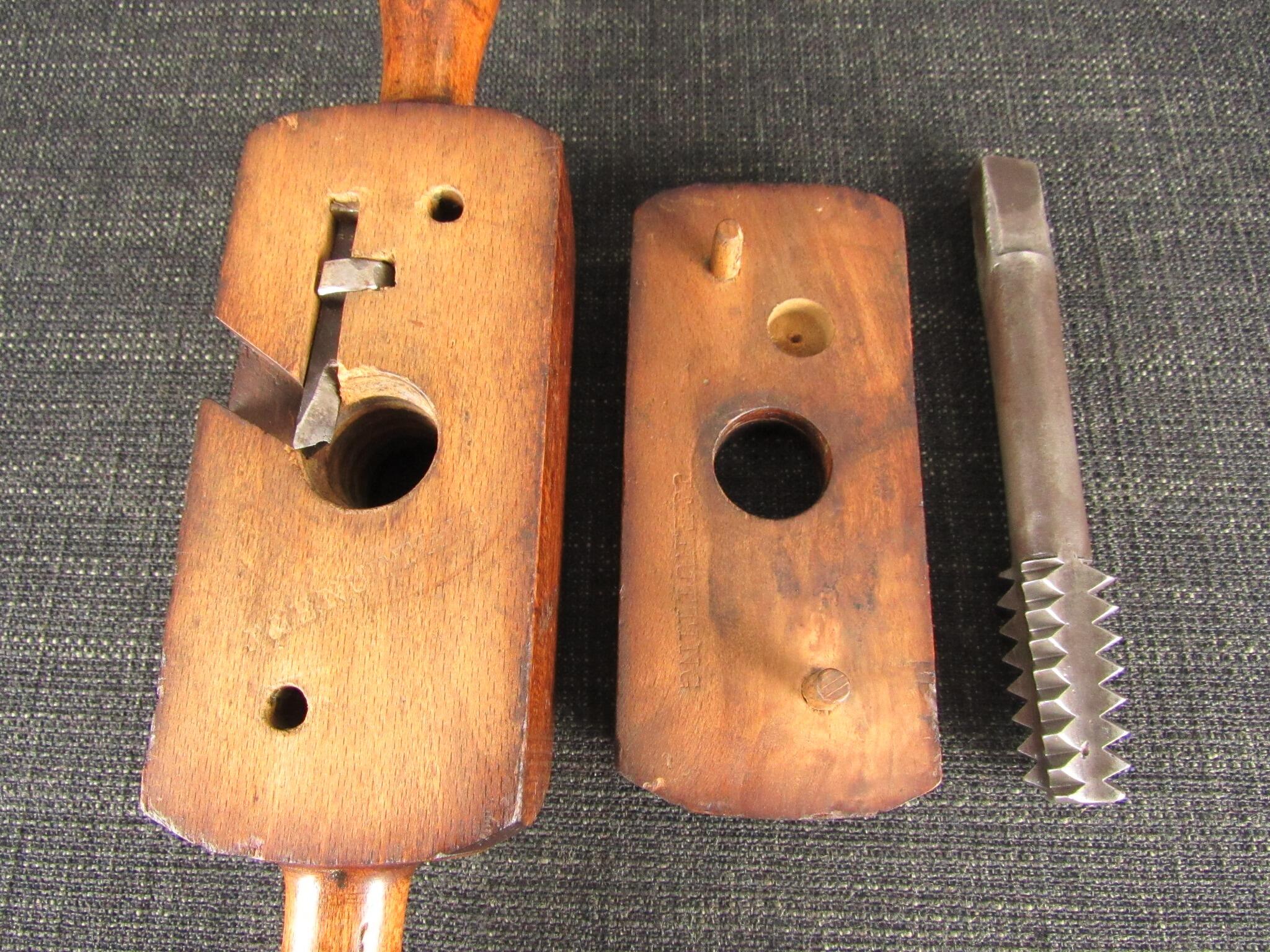 BUCK 7/8 inch Screw Box & Tap marked J & E Nutting *SOLD*