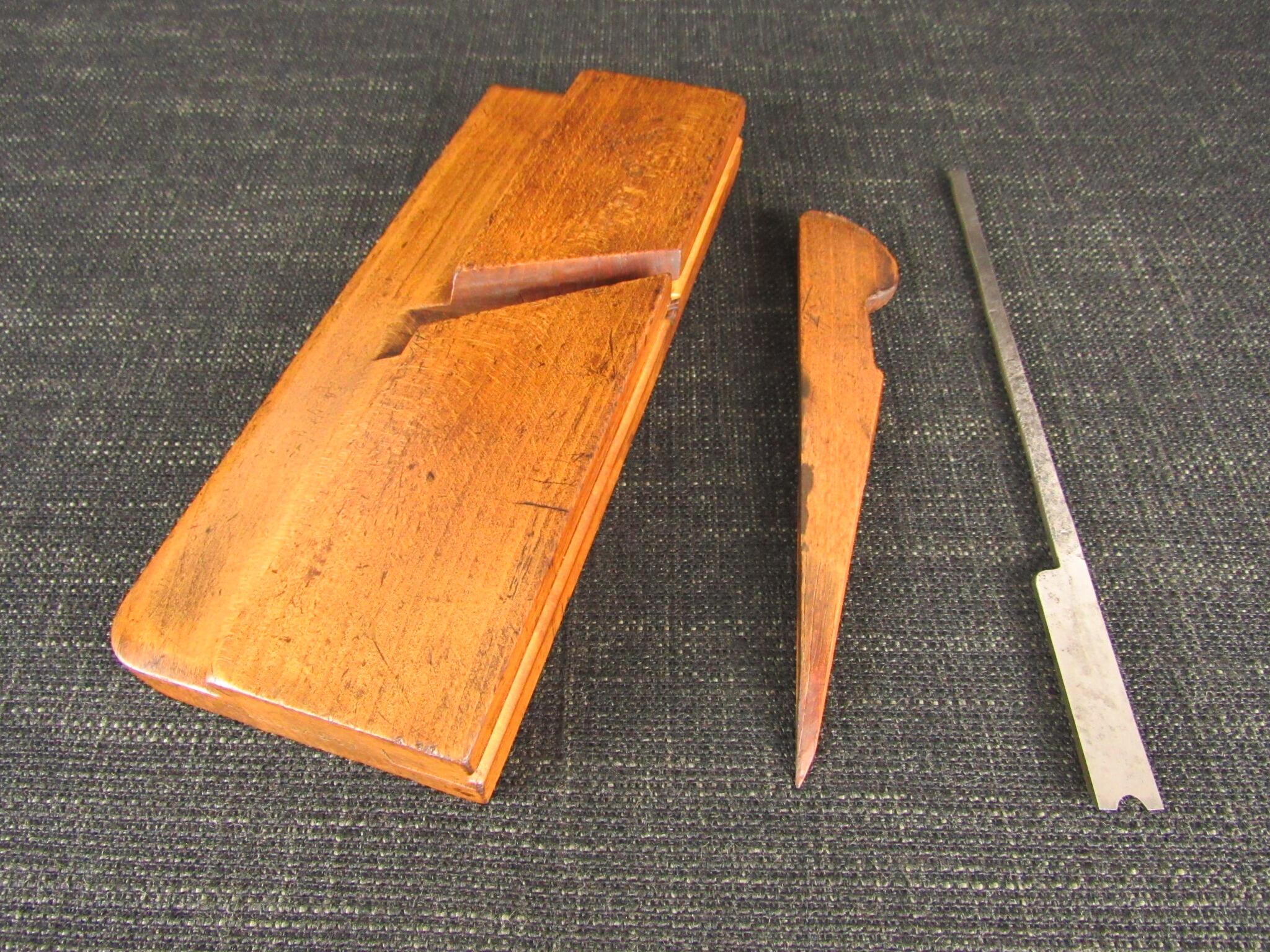 ROBERT MORISON Cock Bead Moulding Plane *SOLD*
