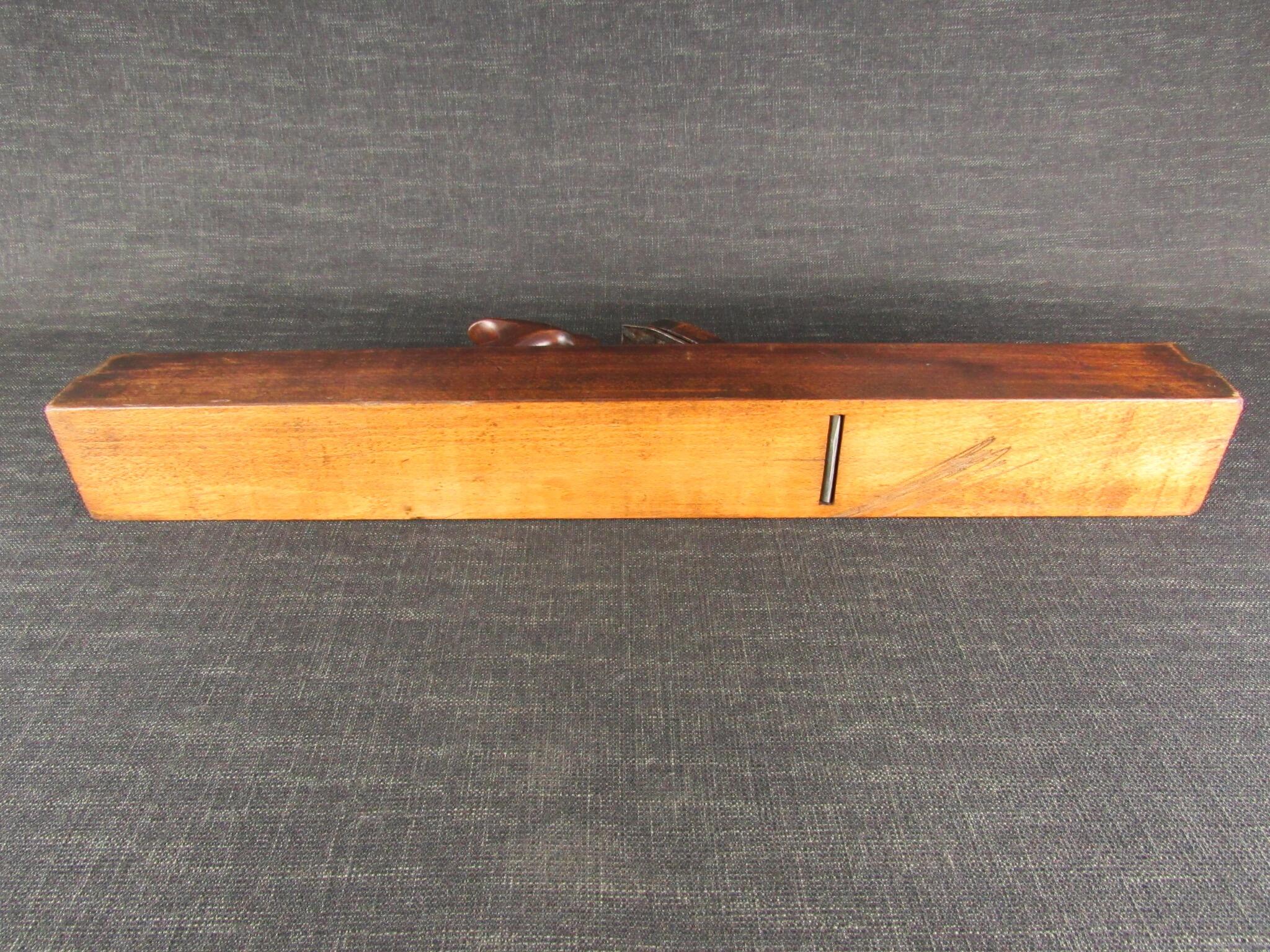 28 inch Wooden Jointer Plane by ROUTLEDGE Late THOMAS *SOLD*