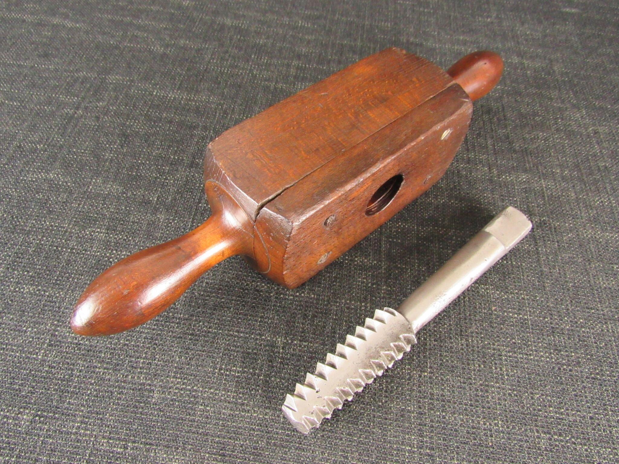 1 1/8 inch JV HILL Screw Box & Tap *SOLD*