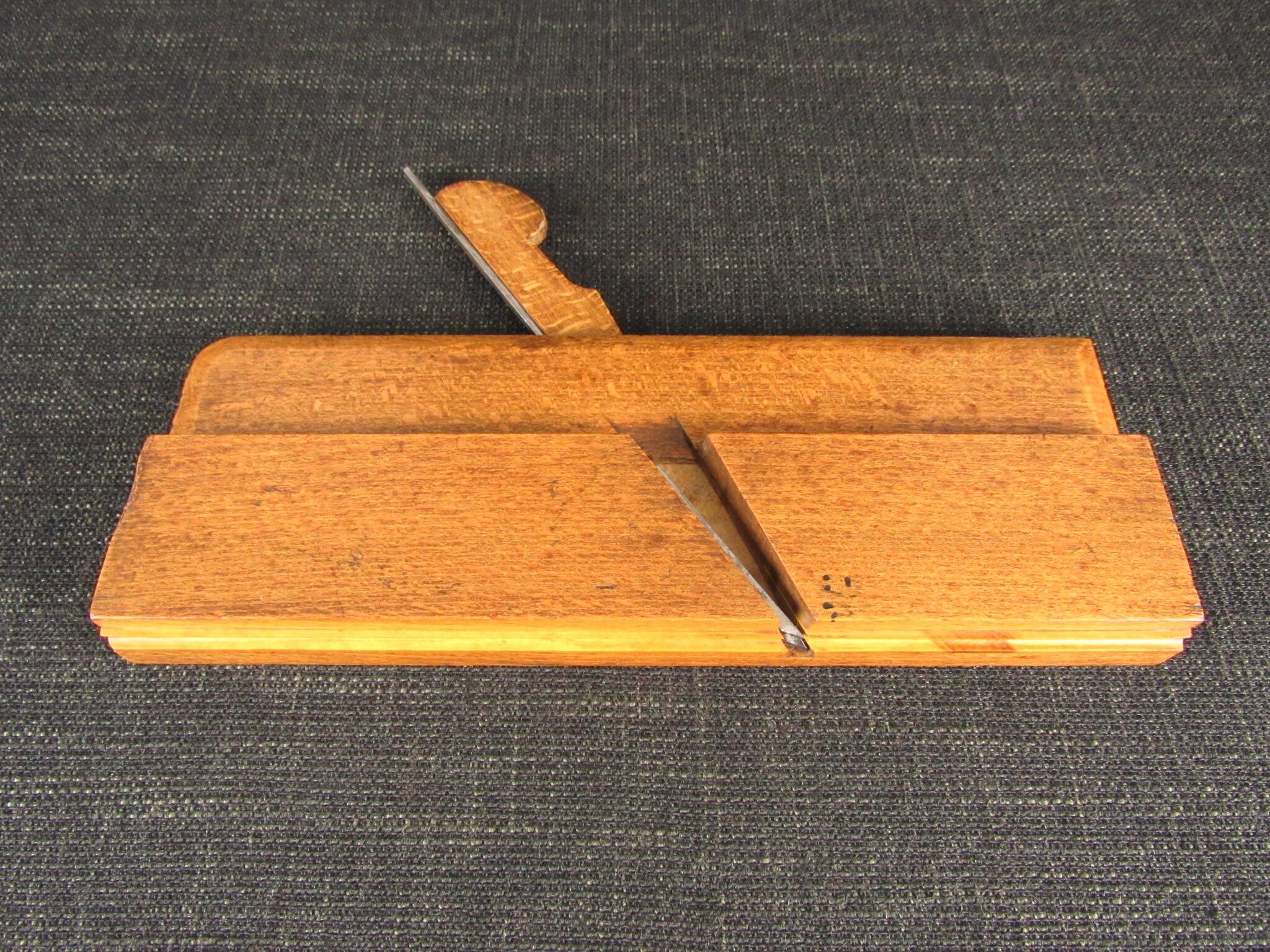 1/8 inch VARVILL Side Bead Moulding Plane *SOLD*