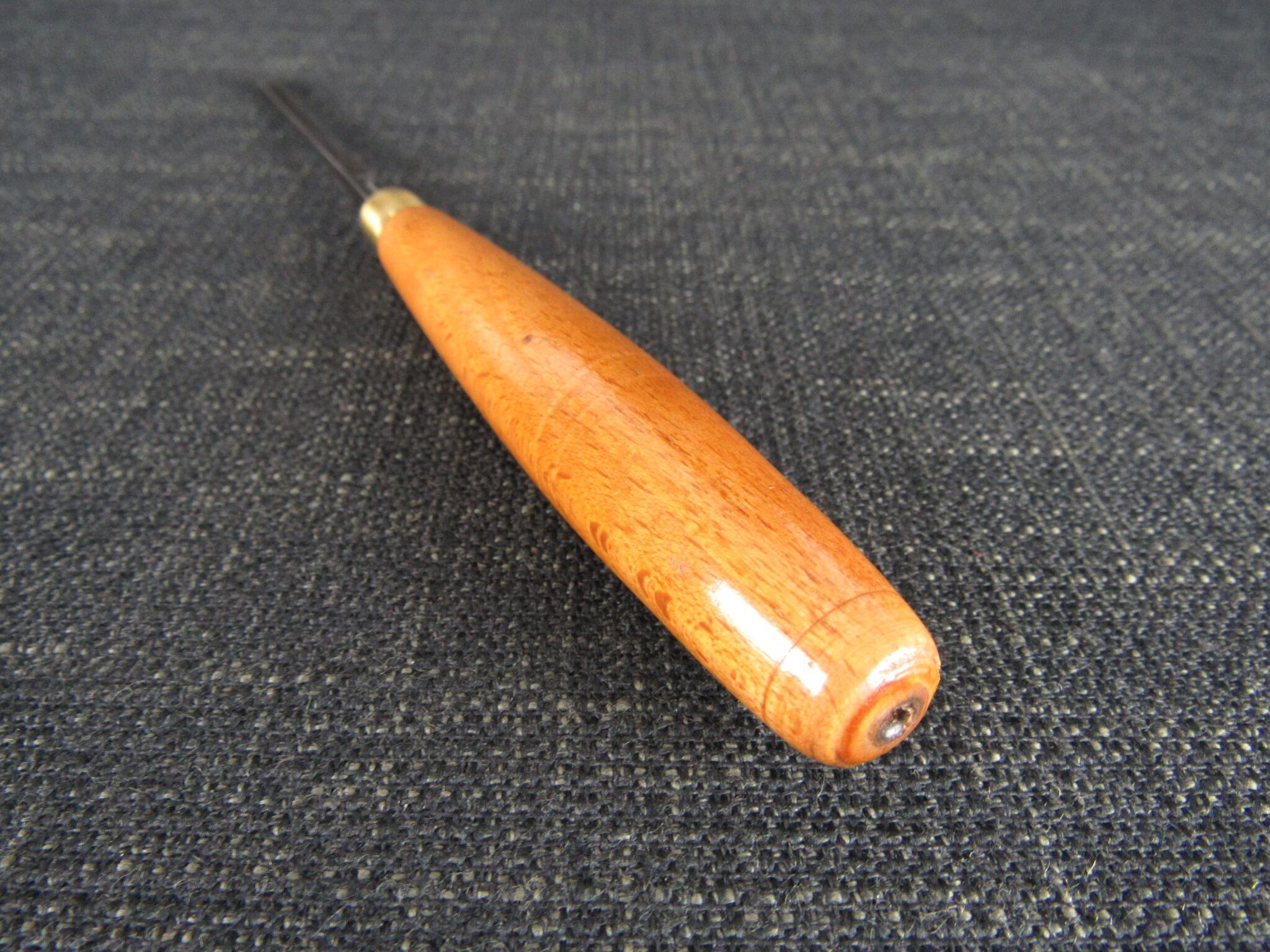 SJ ADDIS No 10 Deep Carving Gouge - 1/8 inch