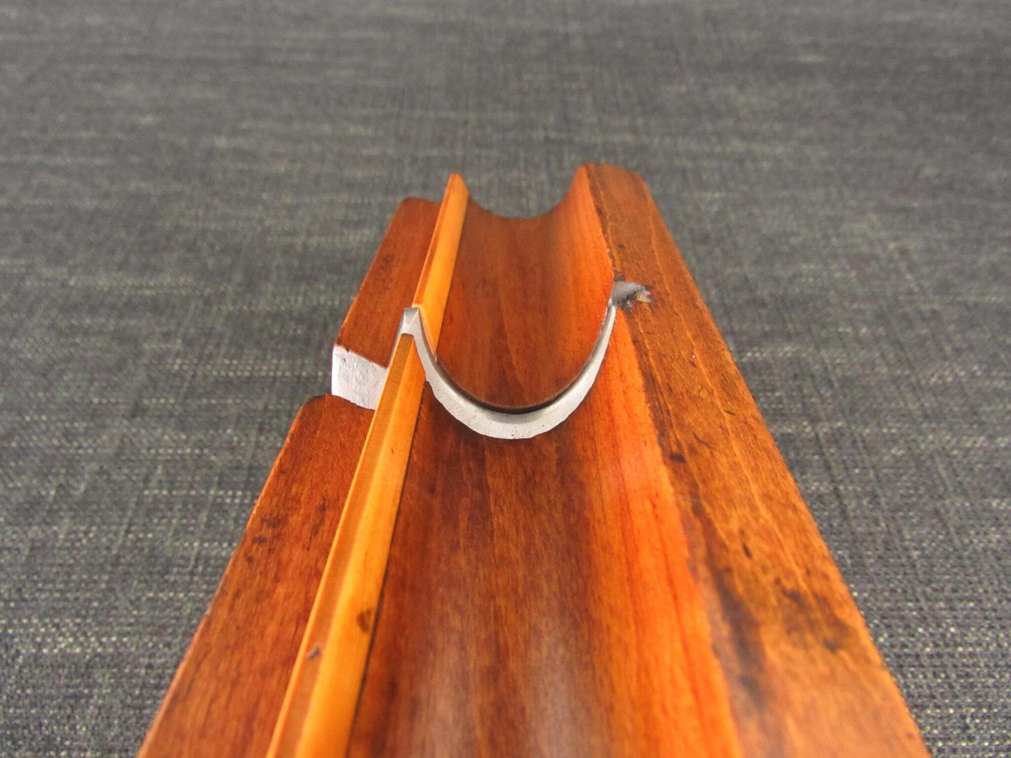 HUGE G DAVIS 1 1/4 inch Side Bead Moulding Plane *SOLD*